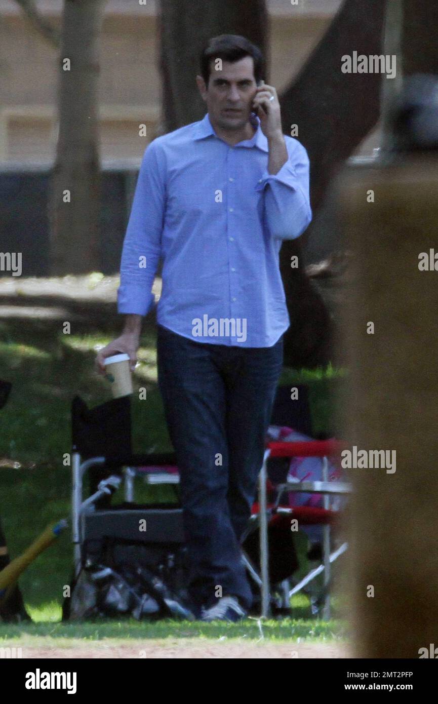 Ed O'Neill, Ty Burrell, Nolan Gould and Rico Rodriguez shoot scenes for ...