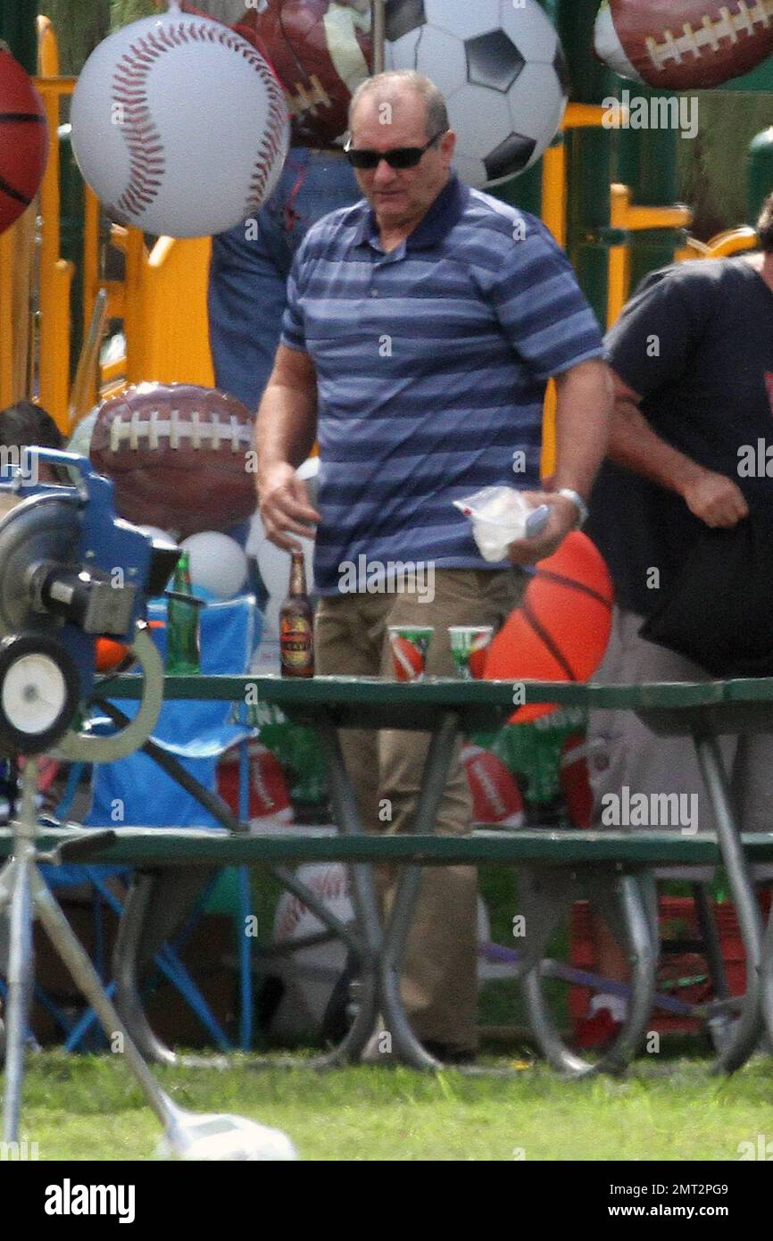 Ed O'Neill, Ty Burrell, Nolan Gould and Rico Rodriguez shoot scenes for ...