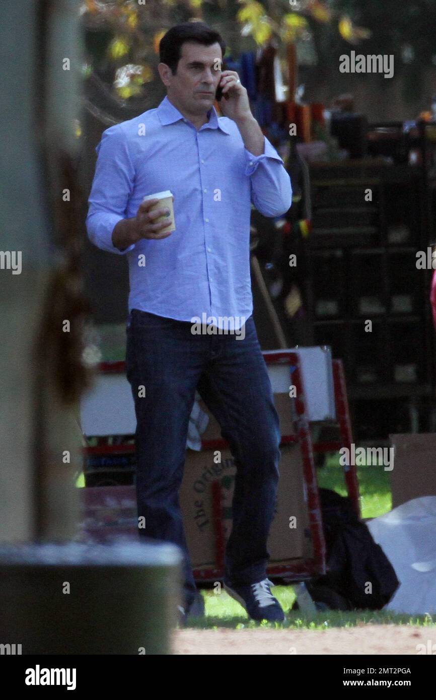 Ed O'Neill, Ty Burrell, Nolan Gould and Rico Rodriguez shoot scenes for ...