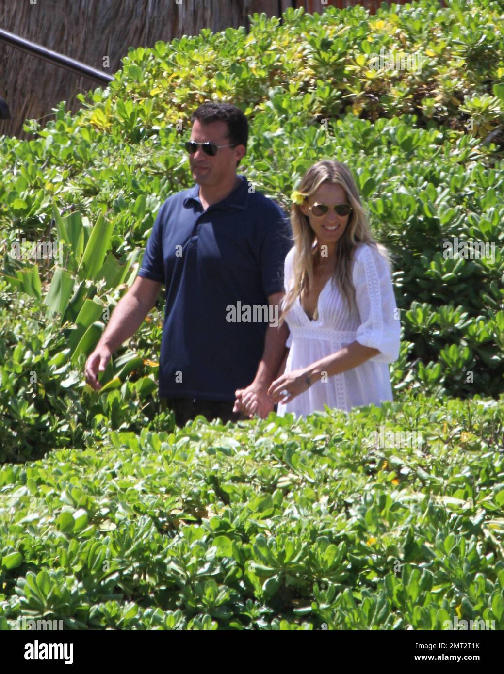 Newlyweds Molly Sims, 38, and Scott Stuber, 42, stroll hand-in-hand ...