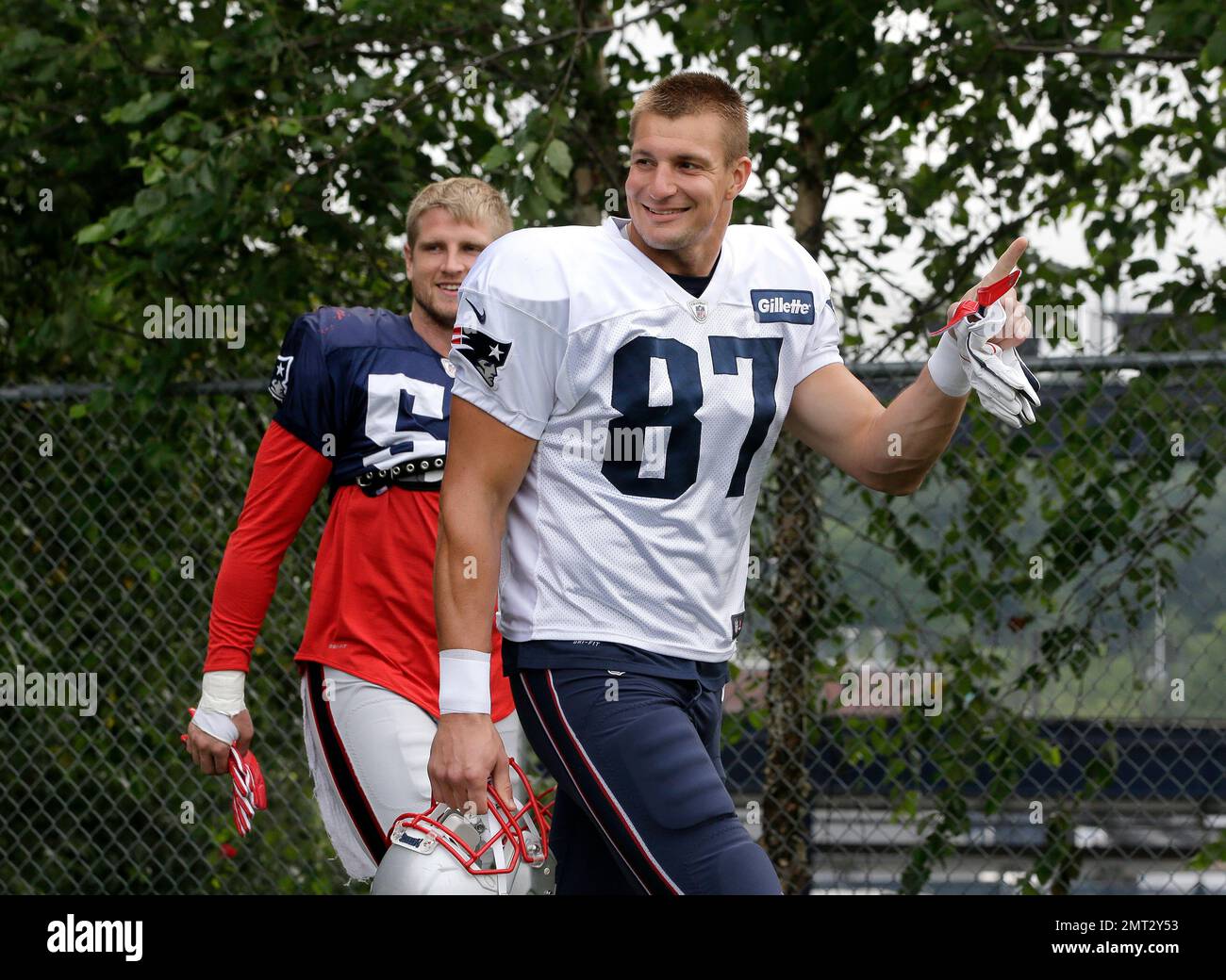 New England Patriots tight end Rob Gronkowski (87) and outside ...