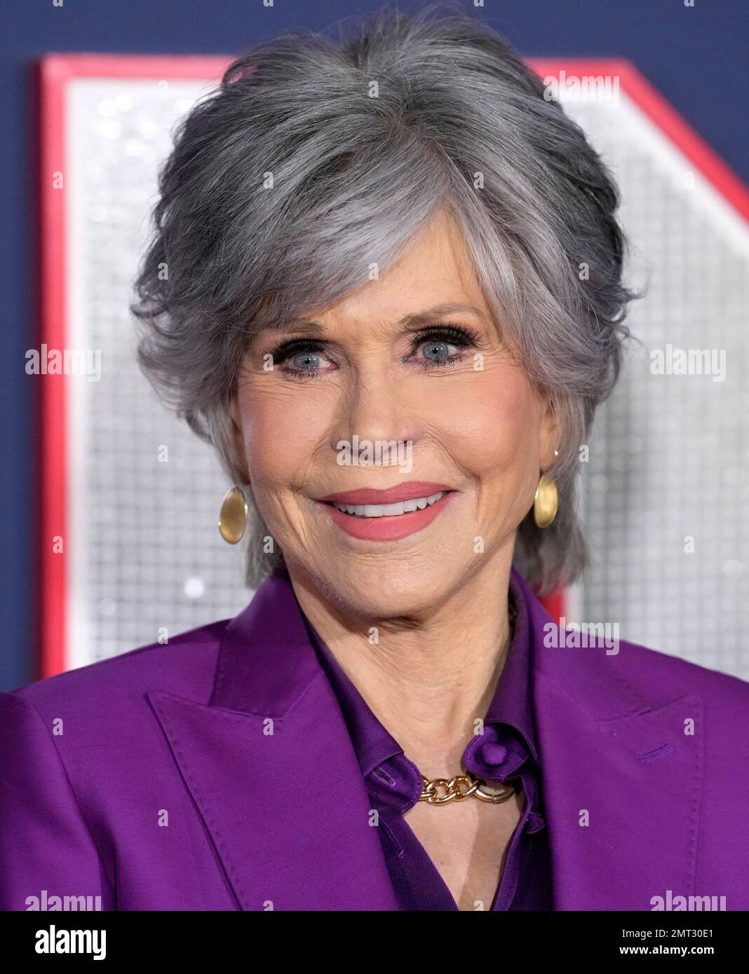 Jane Fonda poses at the premiere of the film "80 for Brady," Tuesday ...