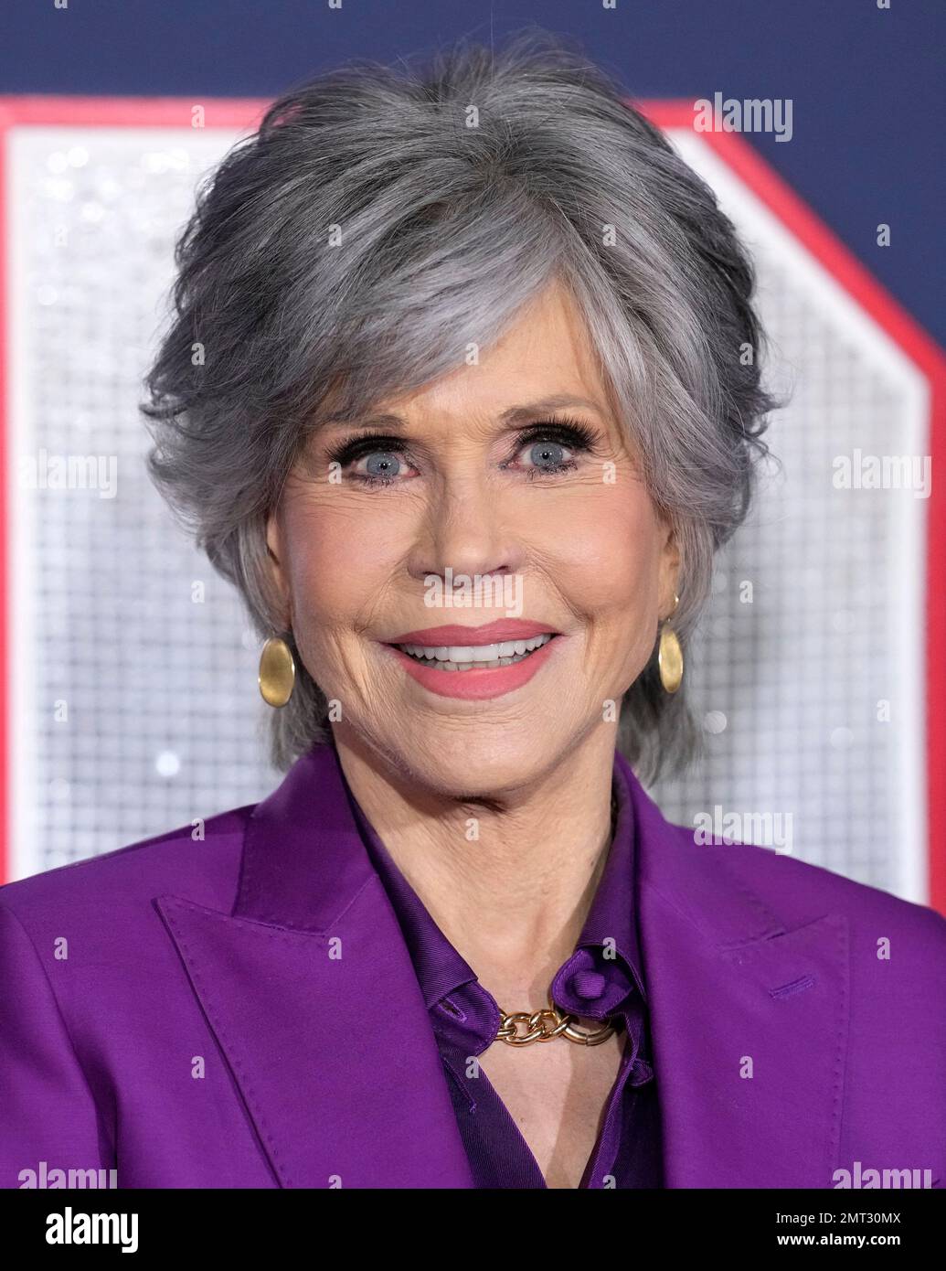 Jane Fonda poses at the premiere of the film "80 for Brady," Tuesday ...