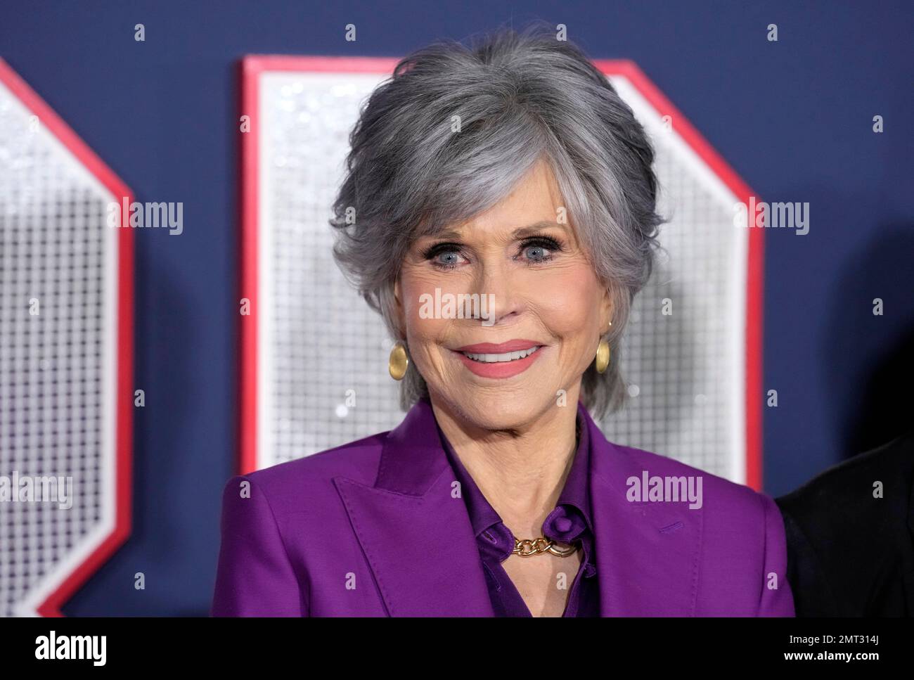 Jane Fonda poses at the premiere of the film "80 for Brady," Tuesday ...