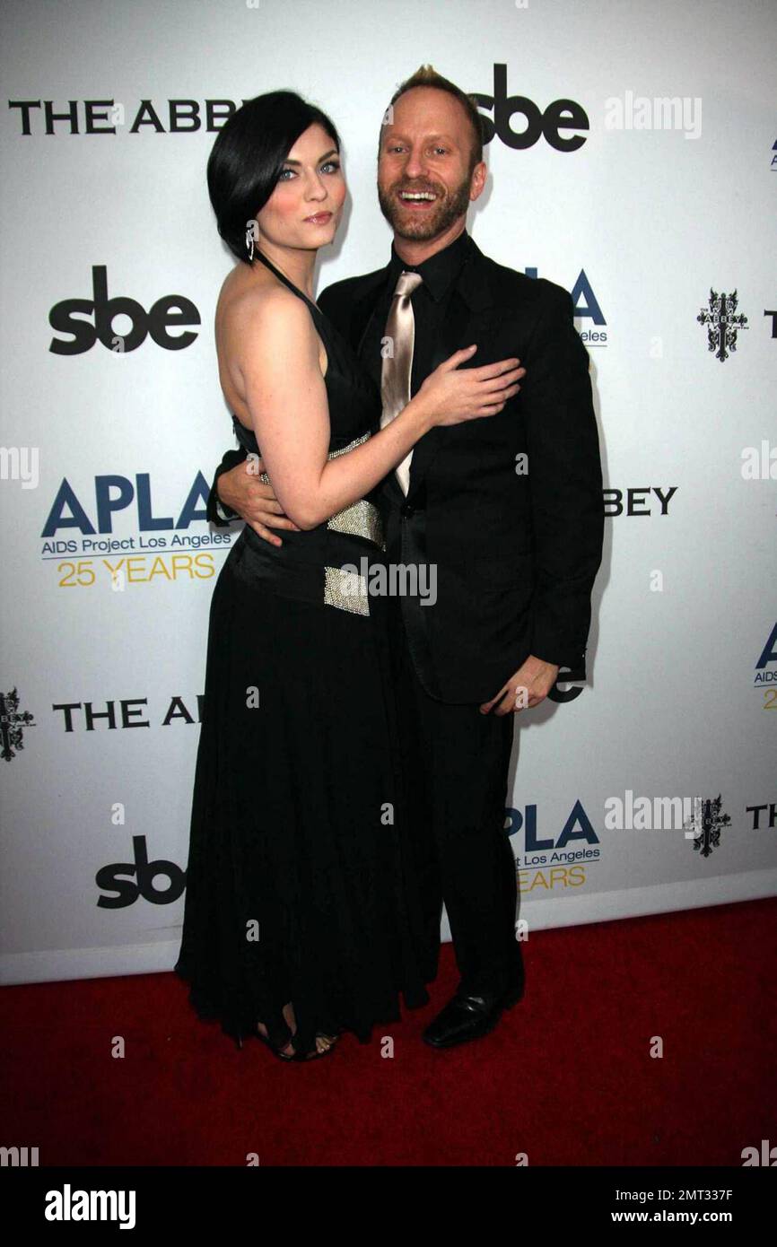 Actress Jodie Lynn Okeefe poses on the red carpet of the APLA Oscar ...