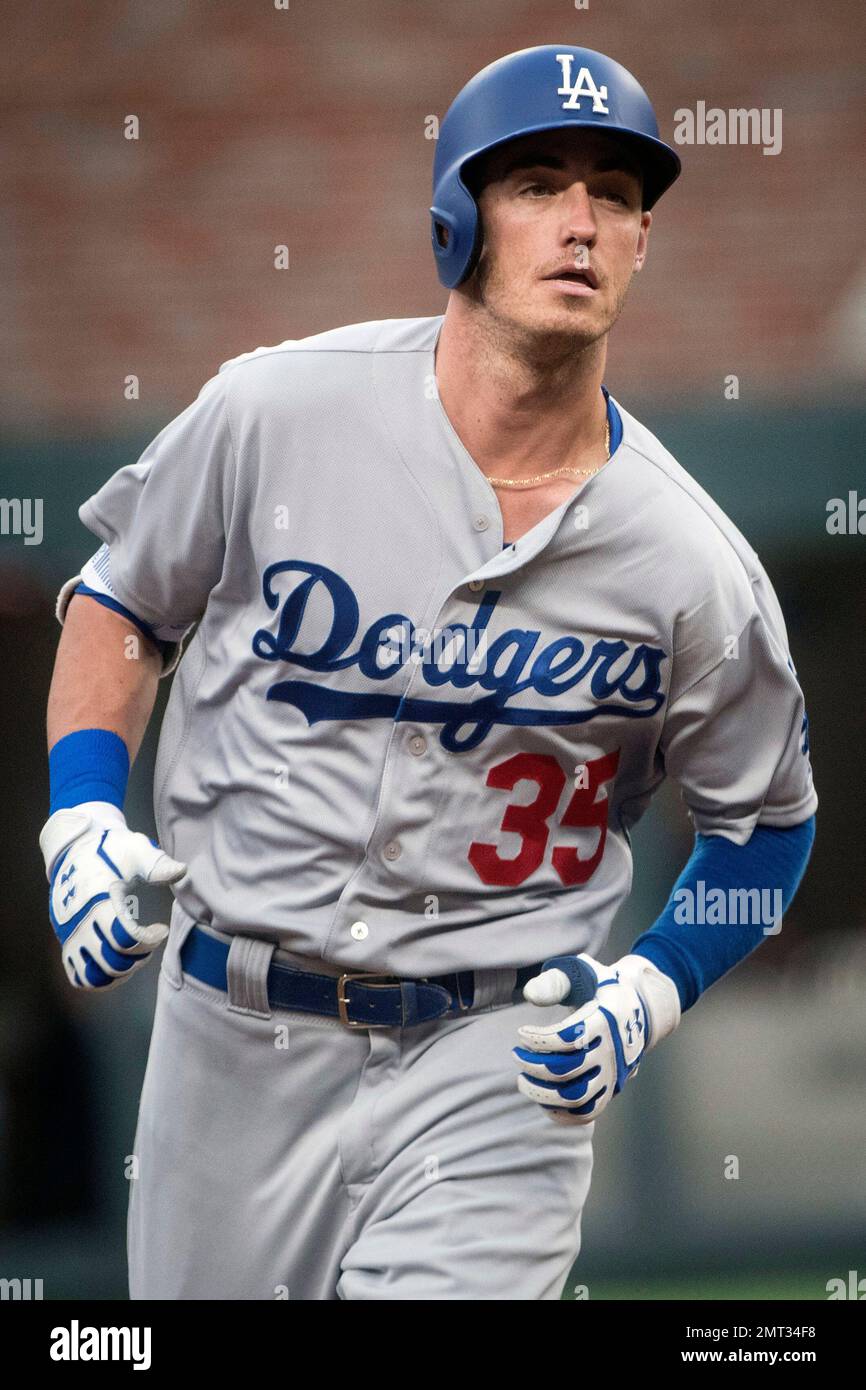 Rounds bases hi-res stock photography and images - Alamy