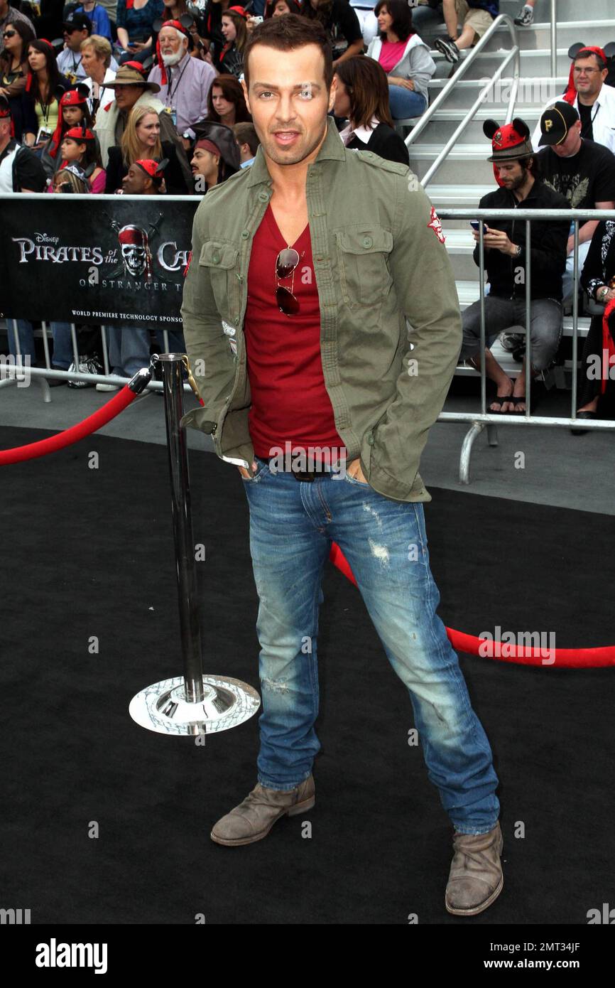 Joey Lawrence at the premiere of Pirates of the Caribbean: On Stranger ...