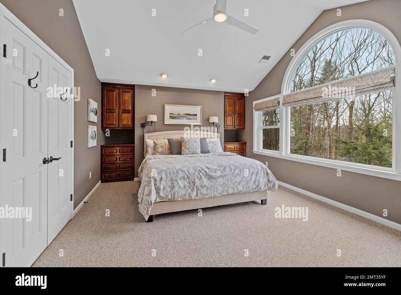 A modern interior design for a bedroom in a house Stock Photo - Alamy