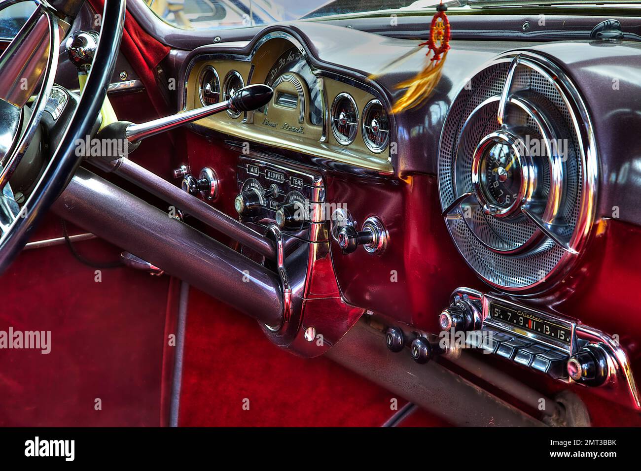 Gear shift vintage car hi-res stock photography and images - Alamy