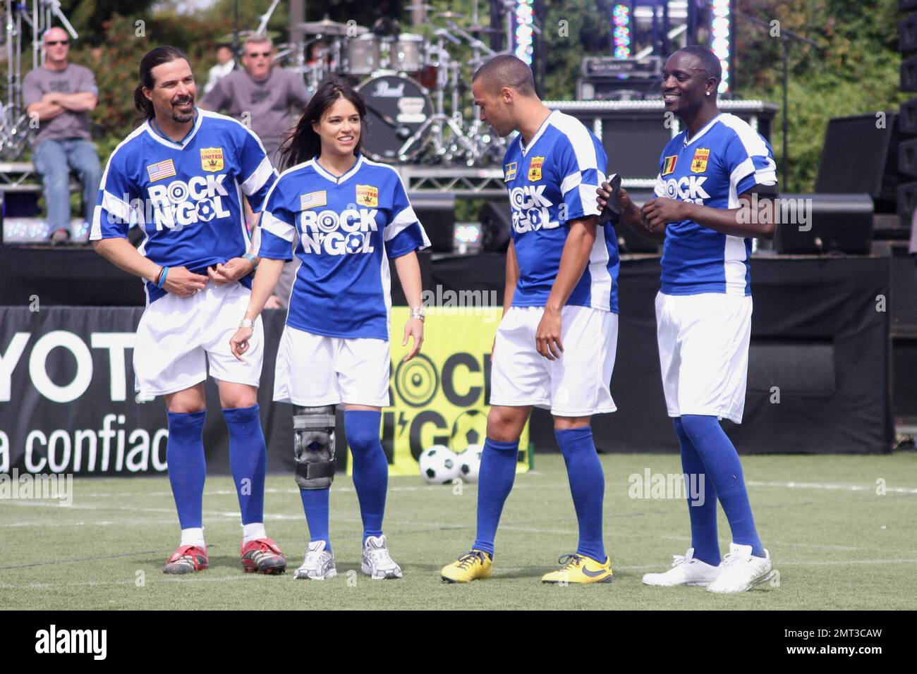 Michelle rodriguez rock gol mtv hi-res stock photography and images - Alamy