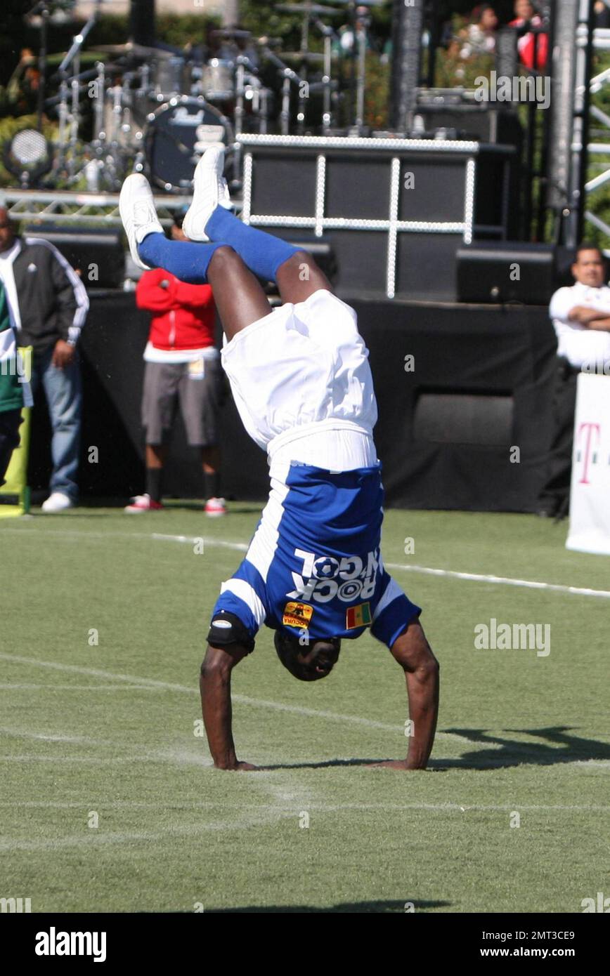 Rock n gol world cup kick off hi-res stock photography and images - Alamy