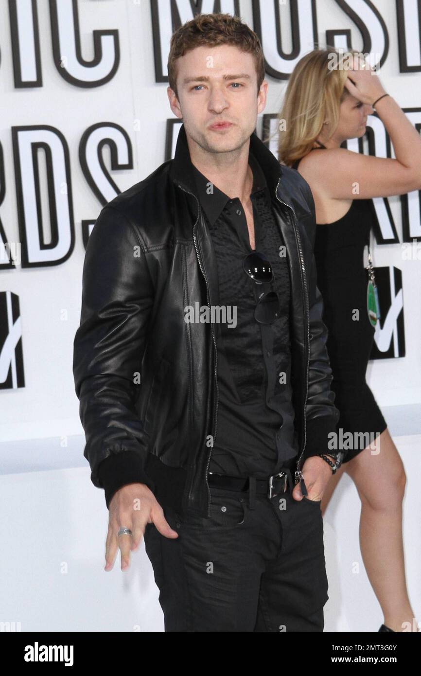 Justin Timberlake arrives at the 2010 MTV Video Music Awards held at ...