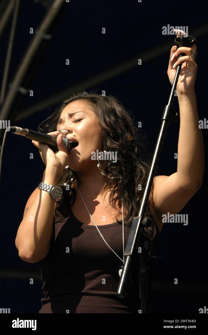 Ex Sugababes singer Mutya Buena wows the crowd at Spitalfields in ...