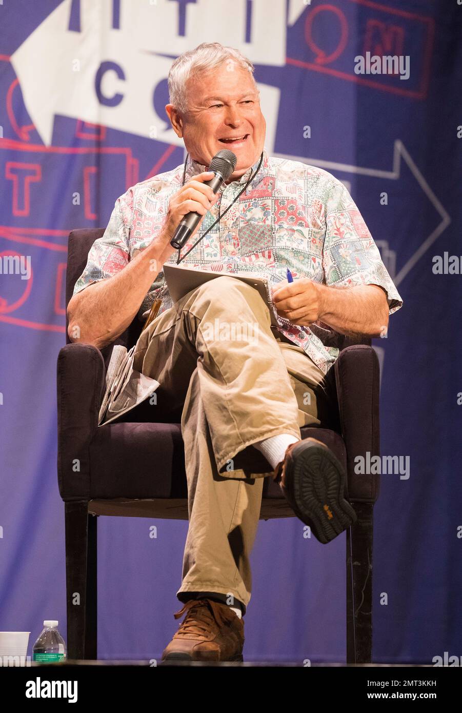 Rep. Dana Rohrabacher attends Politicon at The Pasadena Convention ...