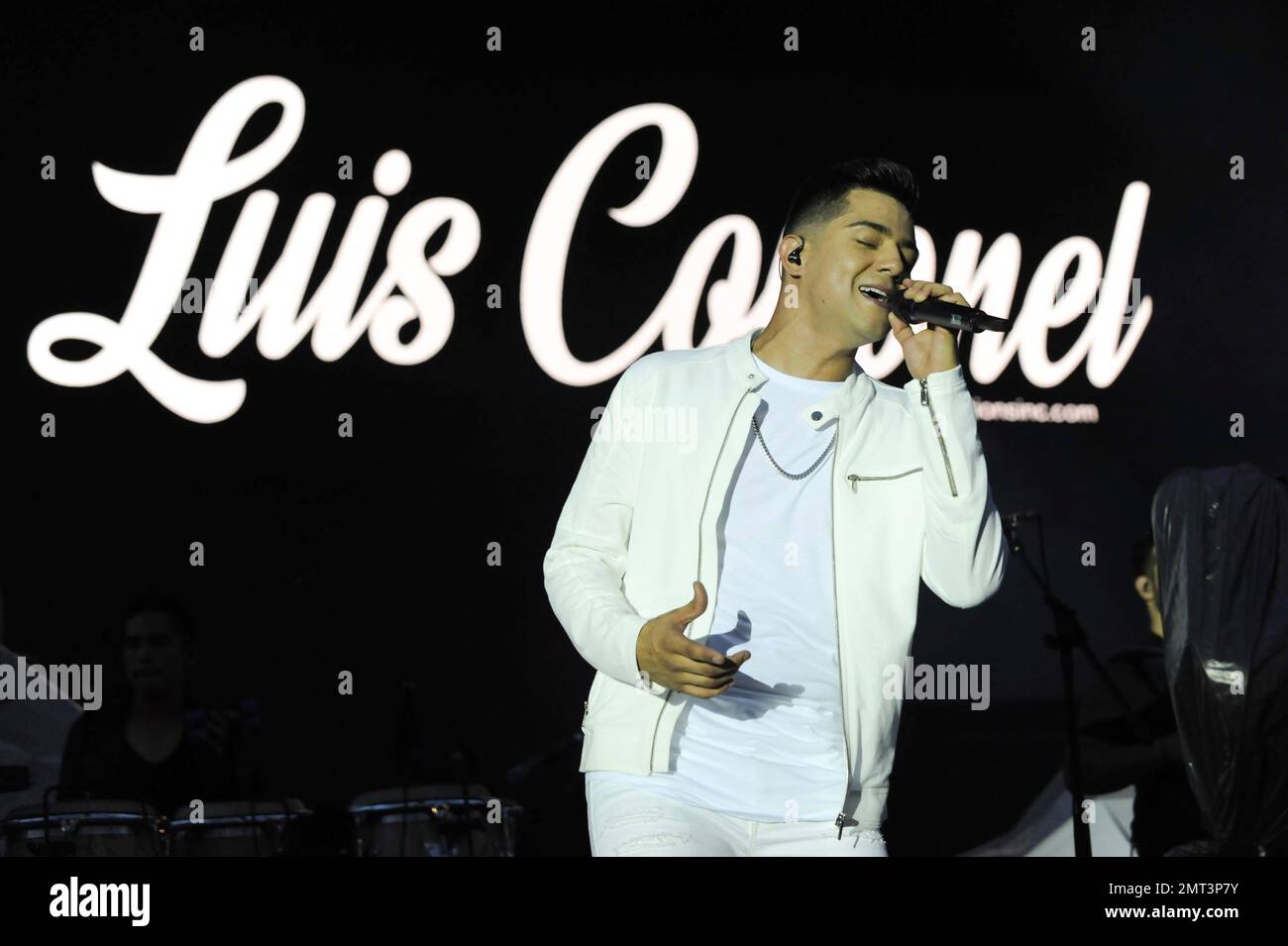 Luis Coronel opens for Prince Royce during the FIVE TOUR at Bayfront ...