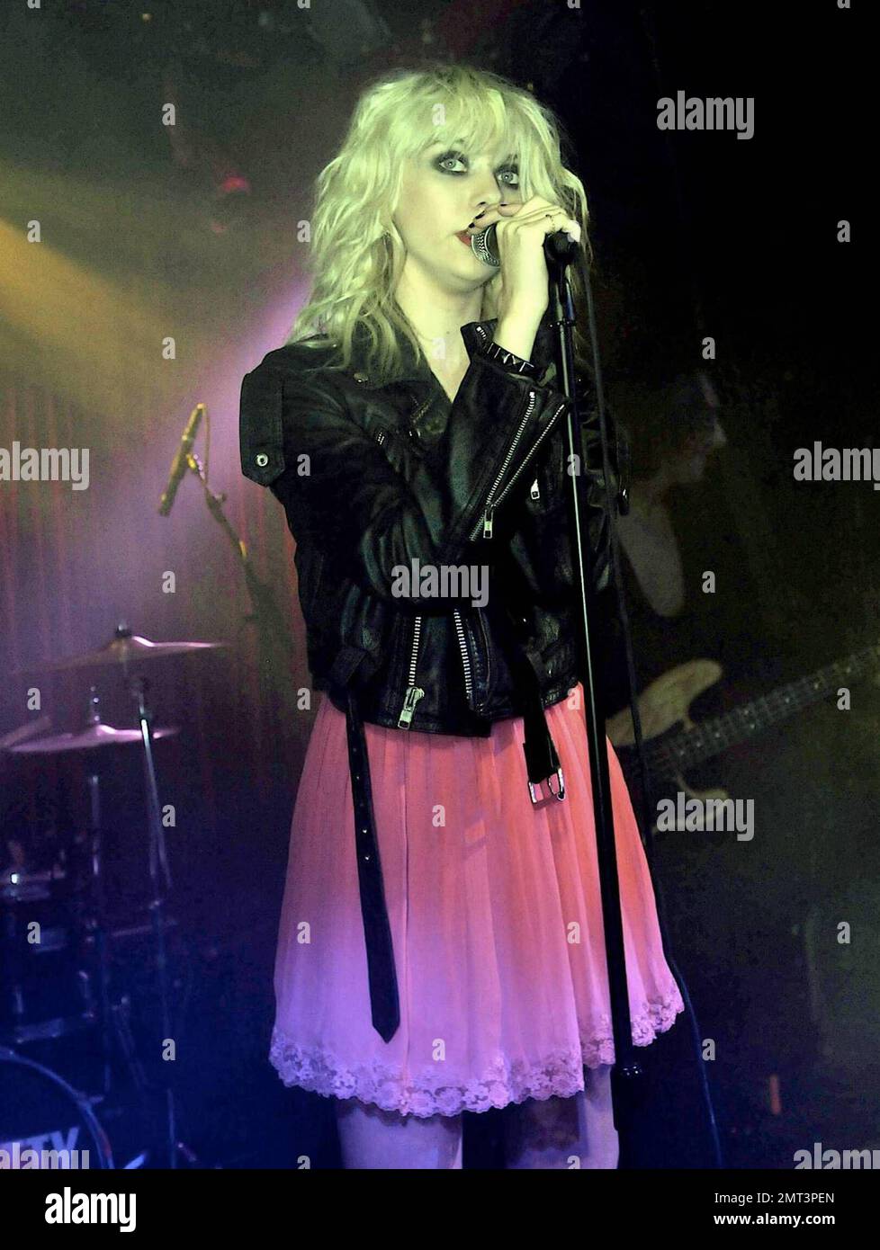 - "Gossip Girl" Taylor Momsen attends her birthday celebration, MySpace ...