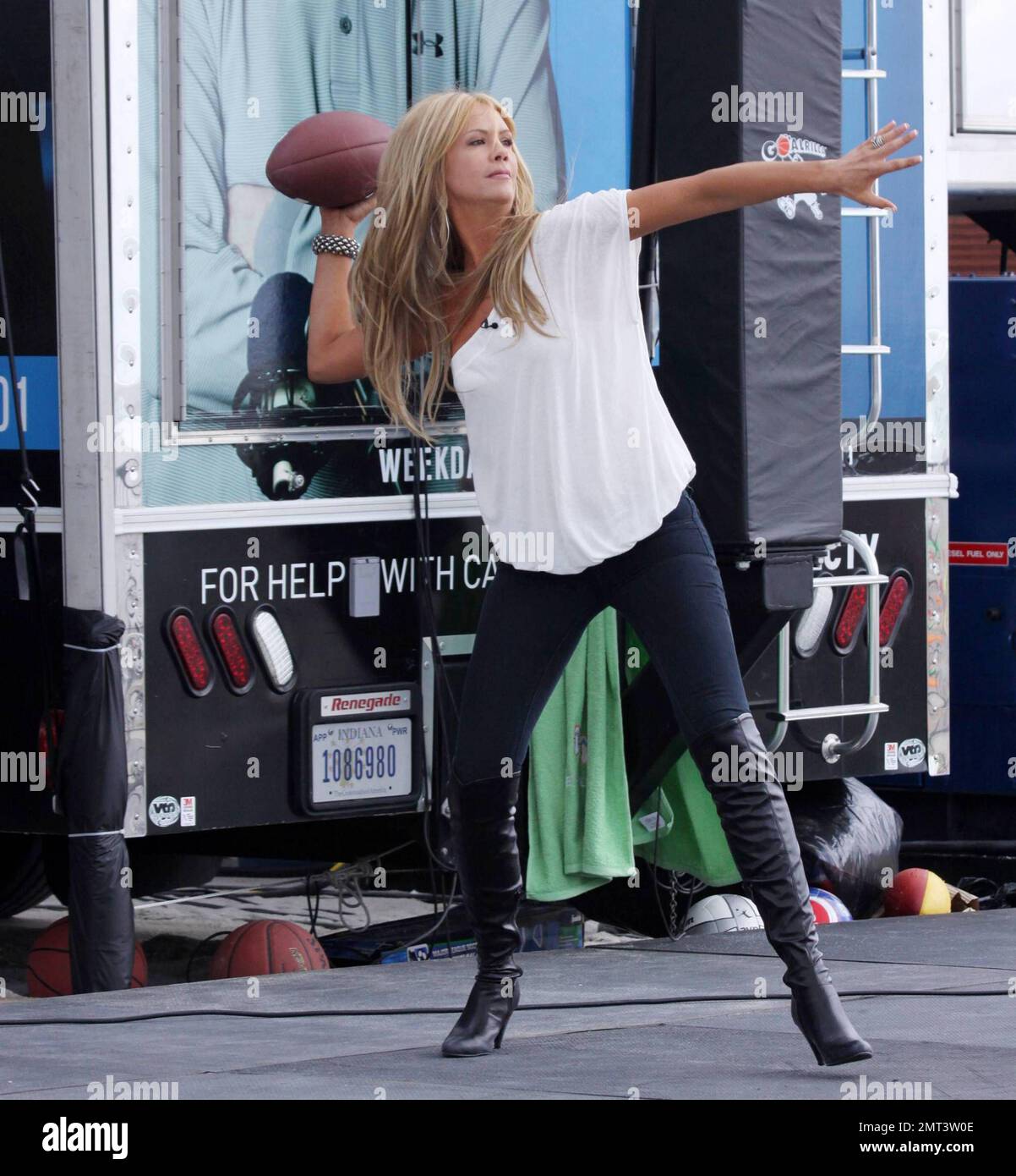 US TV host Nancy O'Dell shows off her throwing arm during preperations ...