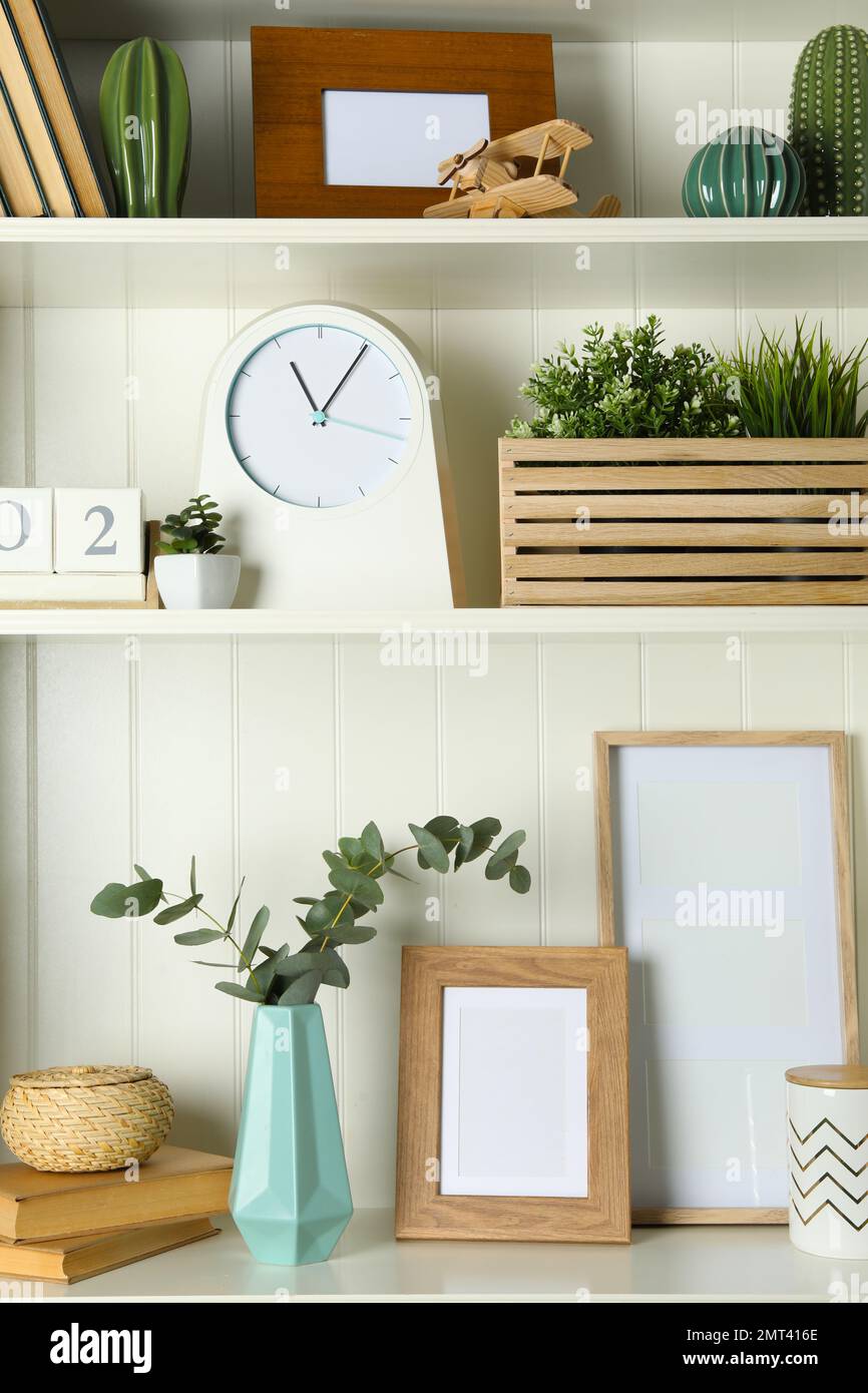 Modern decorative frames hi-res stock photography and images - Alamy