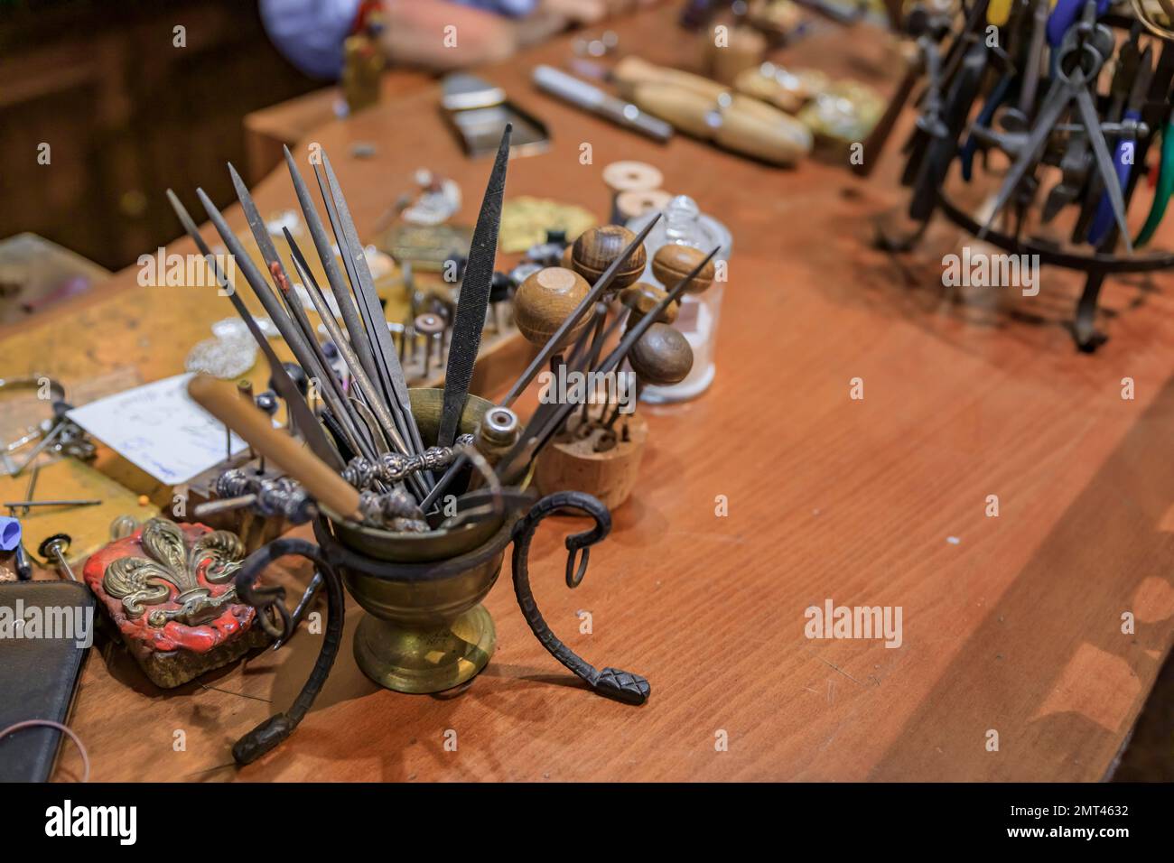 Silversmith workshop hi-res stock photography and images - Alamy