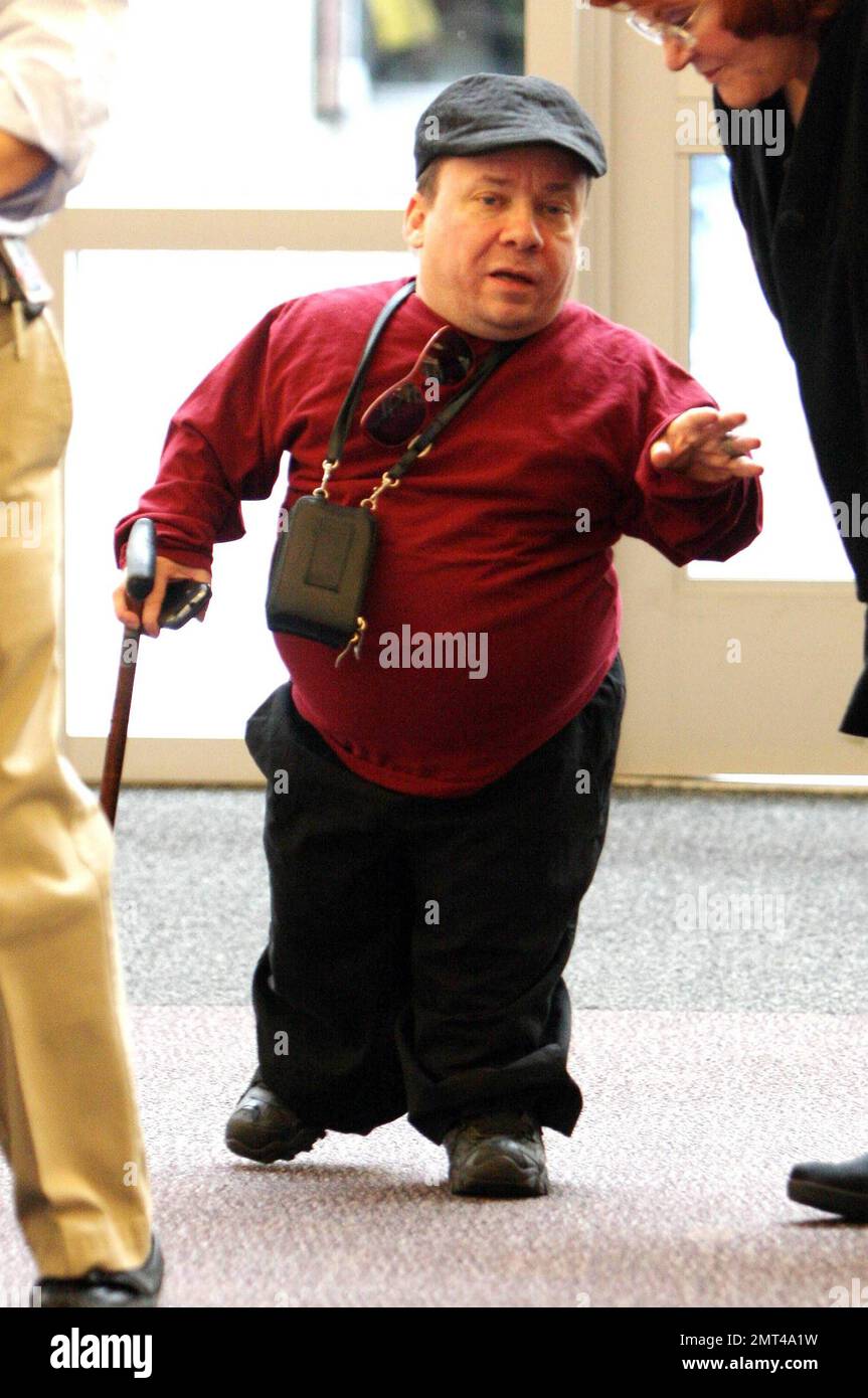 Ed Gale at the Nationals Autograph Convention in Pasadena, CA. 3/20/10 Stock Photo - Alamy