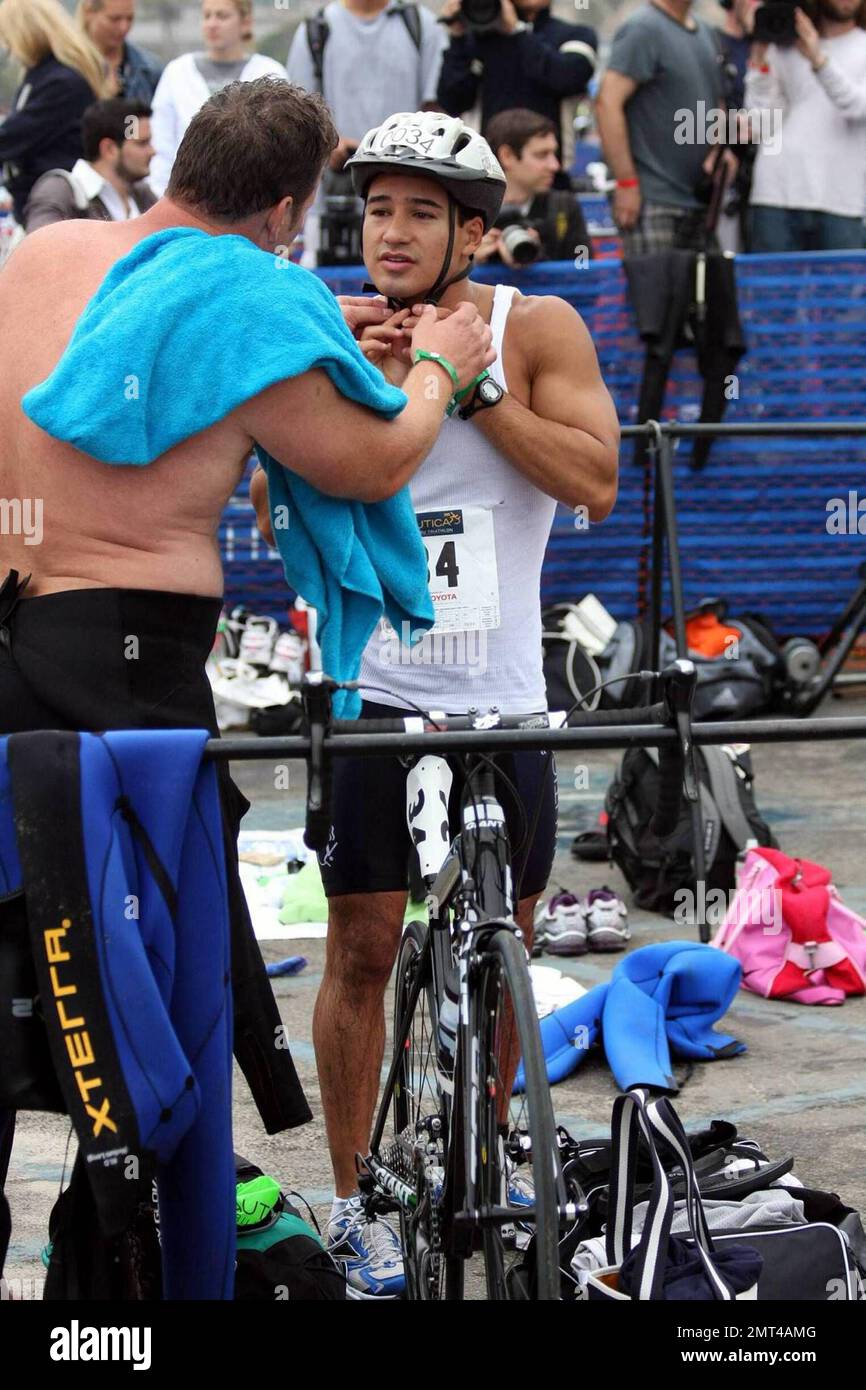 Mario Lopez takes part in the 2009 Nautica Malibu Triathlon in Malibu ...