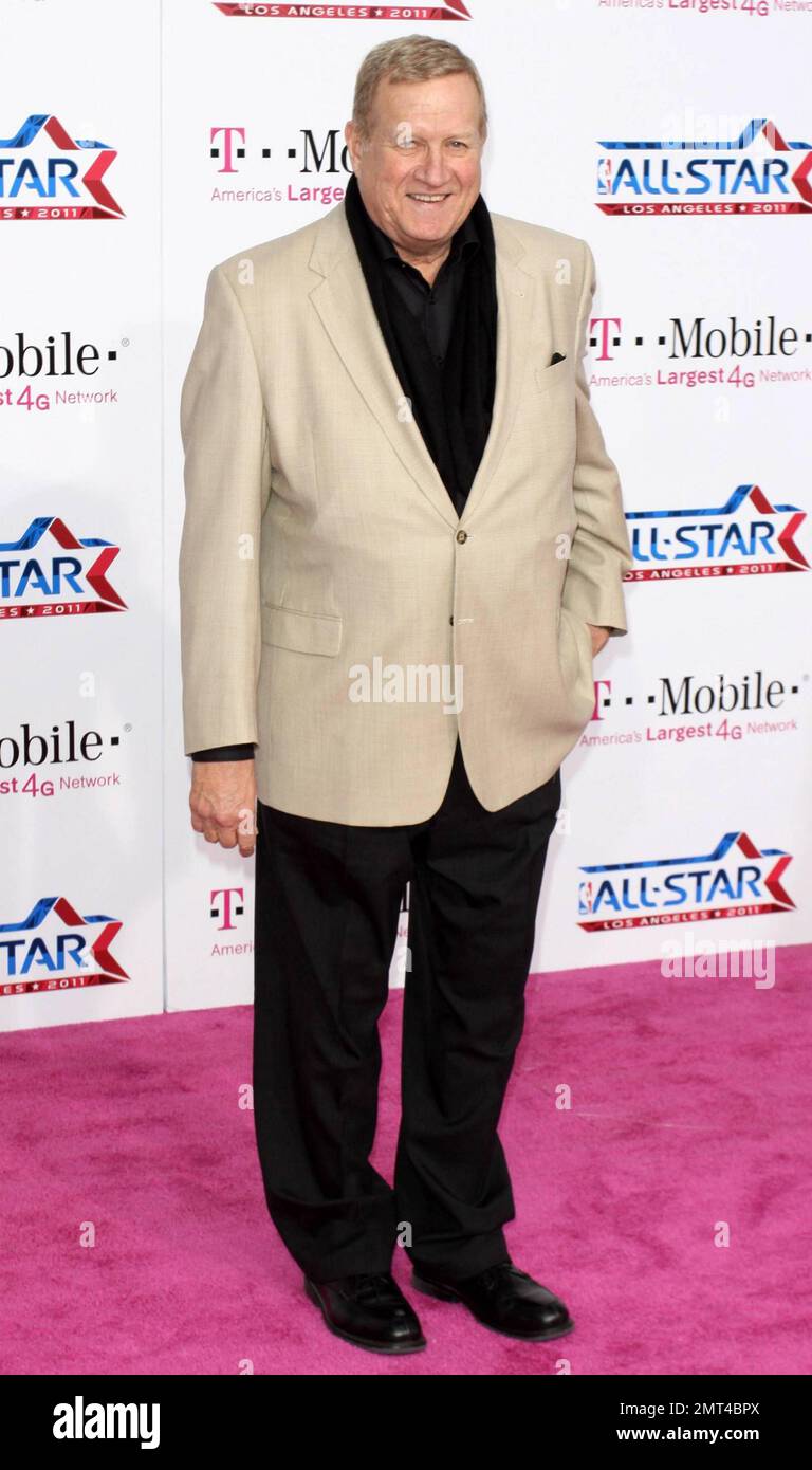 Actor Ken Howard poses for photographers on the pink carpet ahead of ...