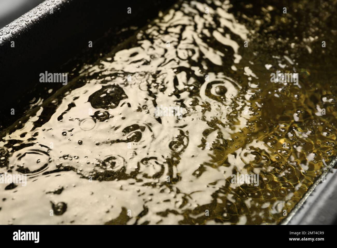 Hot cooking oil hi-res stock photography and images - Alamy