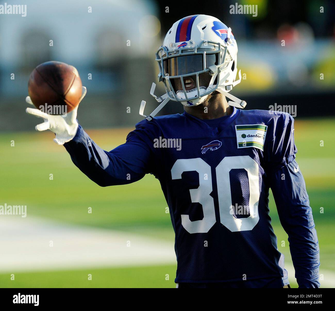 Buffalo Bills safety Bacarri Rambo practices one-handed catches during ...