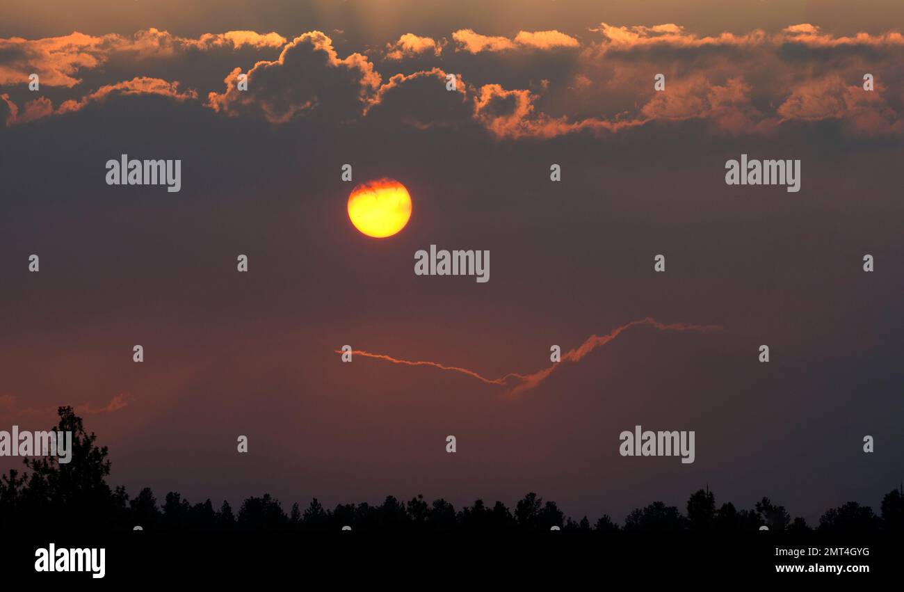 USA, Oregon, Central, Bend, Rancho las Herbas, sunset Stock Photo - Alamy