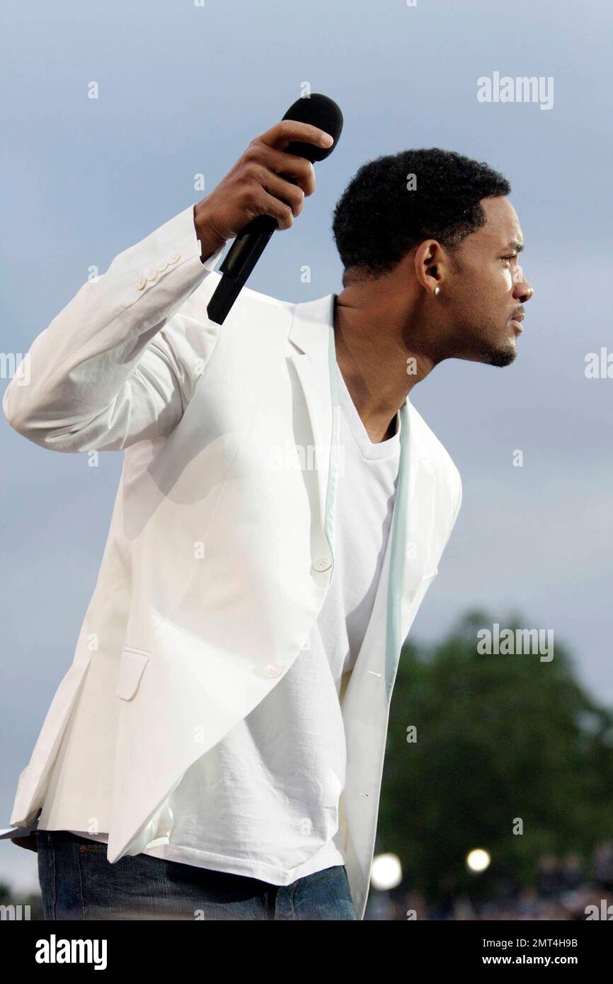 US Movie star Will Smith appears at the 46664 Concert Honouring Nelson ...