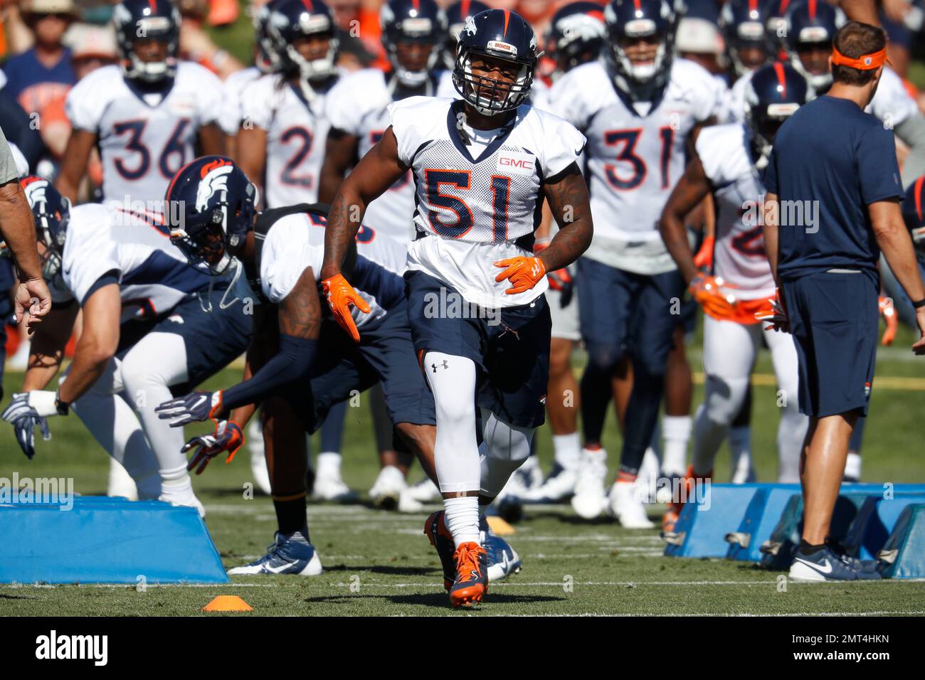 Denver Broncos inside linebacker Todd Davis (51) takes part in drills ...