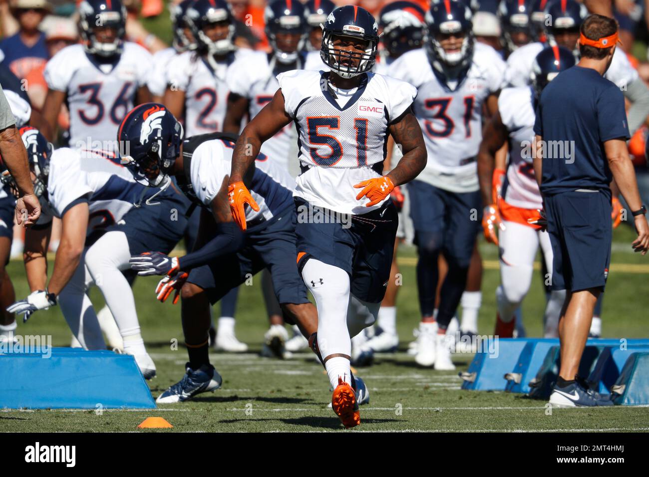 Denver Broncos inside linebacker Todd Davis (51) takes part in drills ...