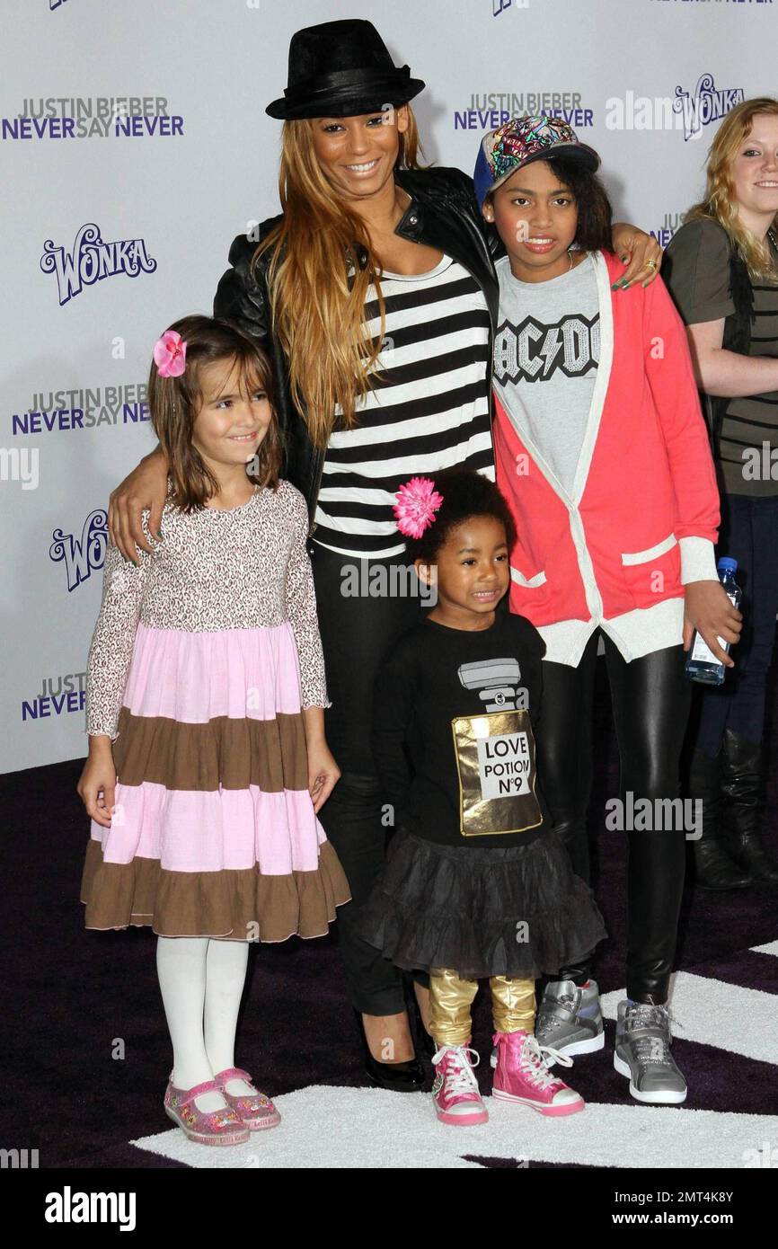 Melanie Brown Aka Mel B With Her Daughters Phoenix Chi Gulzar And