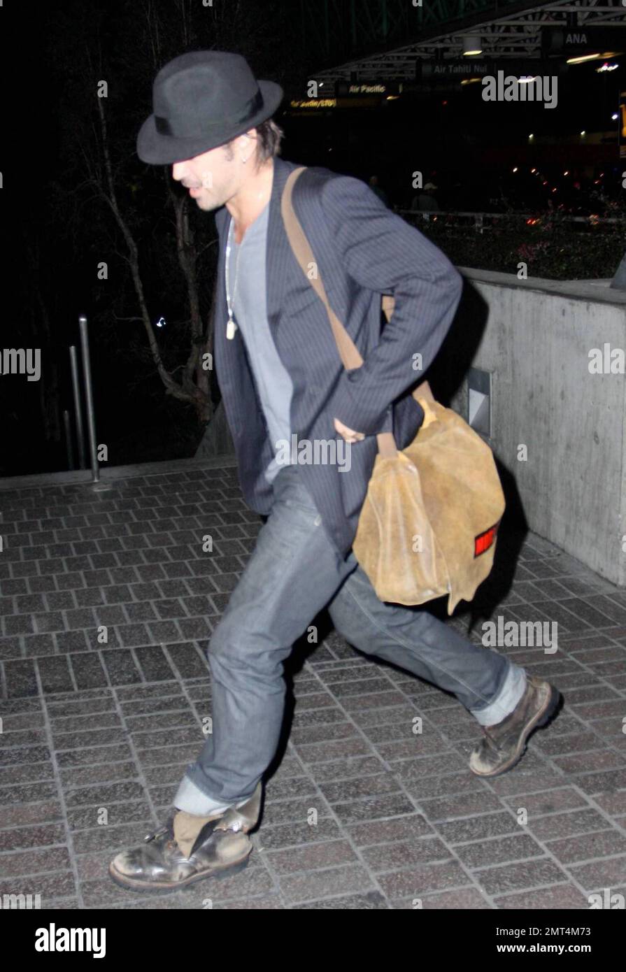 - New dad for the second time, actor Colin Farrell arrives at LAX to ...