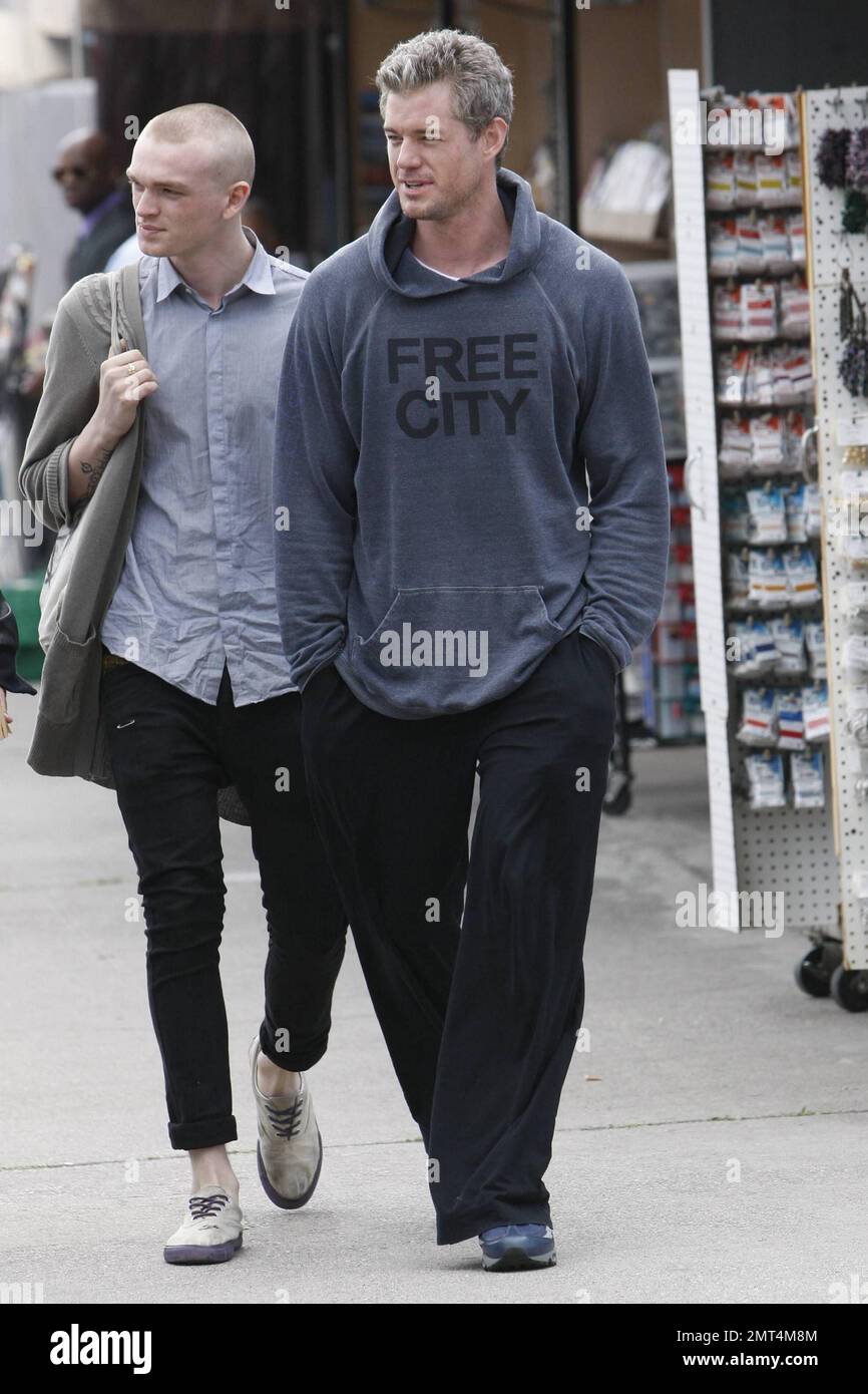 New father Eric Dane looks happy and healthy as he and some friends ...