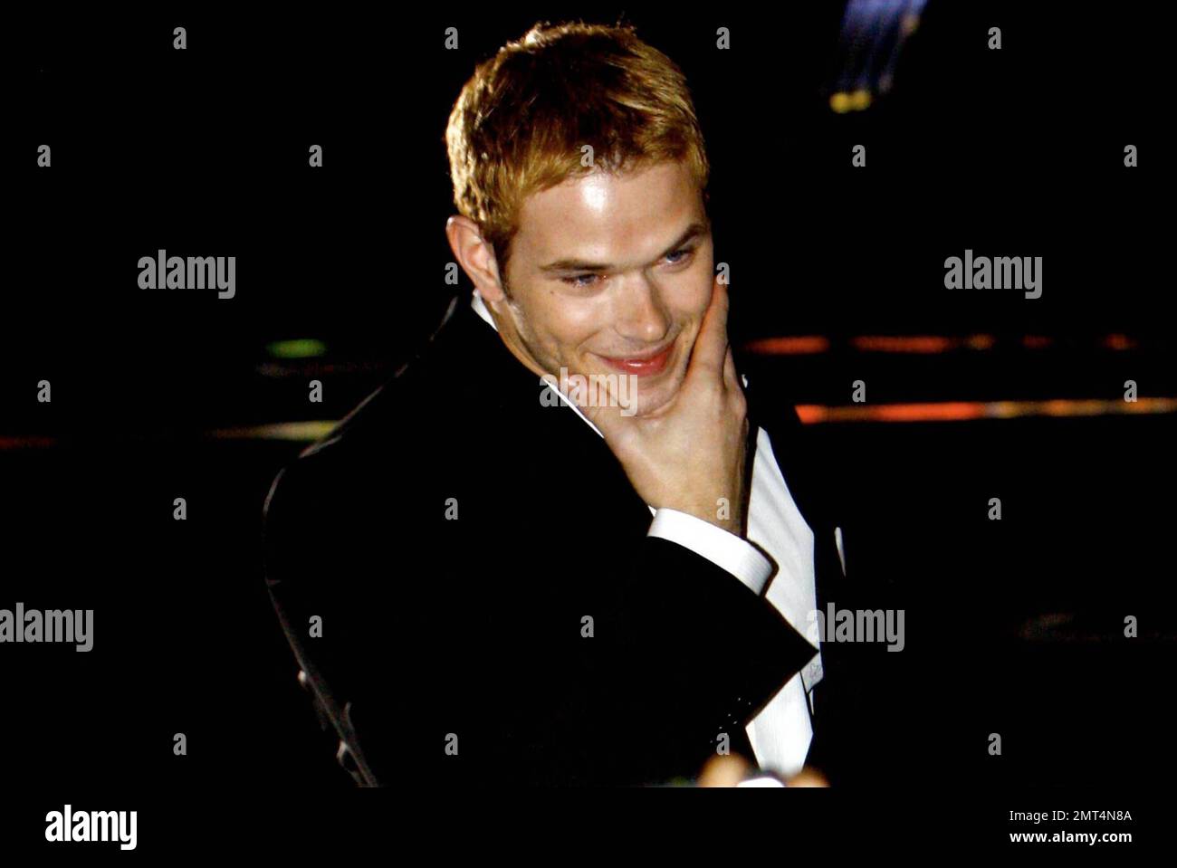 Kellen Lutz at the premiere of "Twilight Saga: New Moon" at the Mann ...