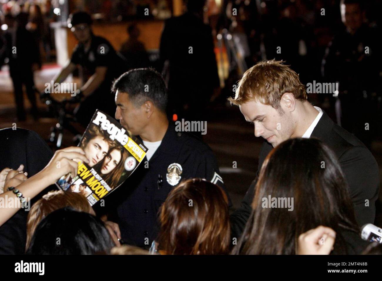 Kellen Lutz at the premiere of "Twilight Saga: New Moon" at the Mann ...
