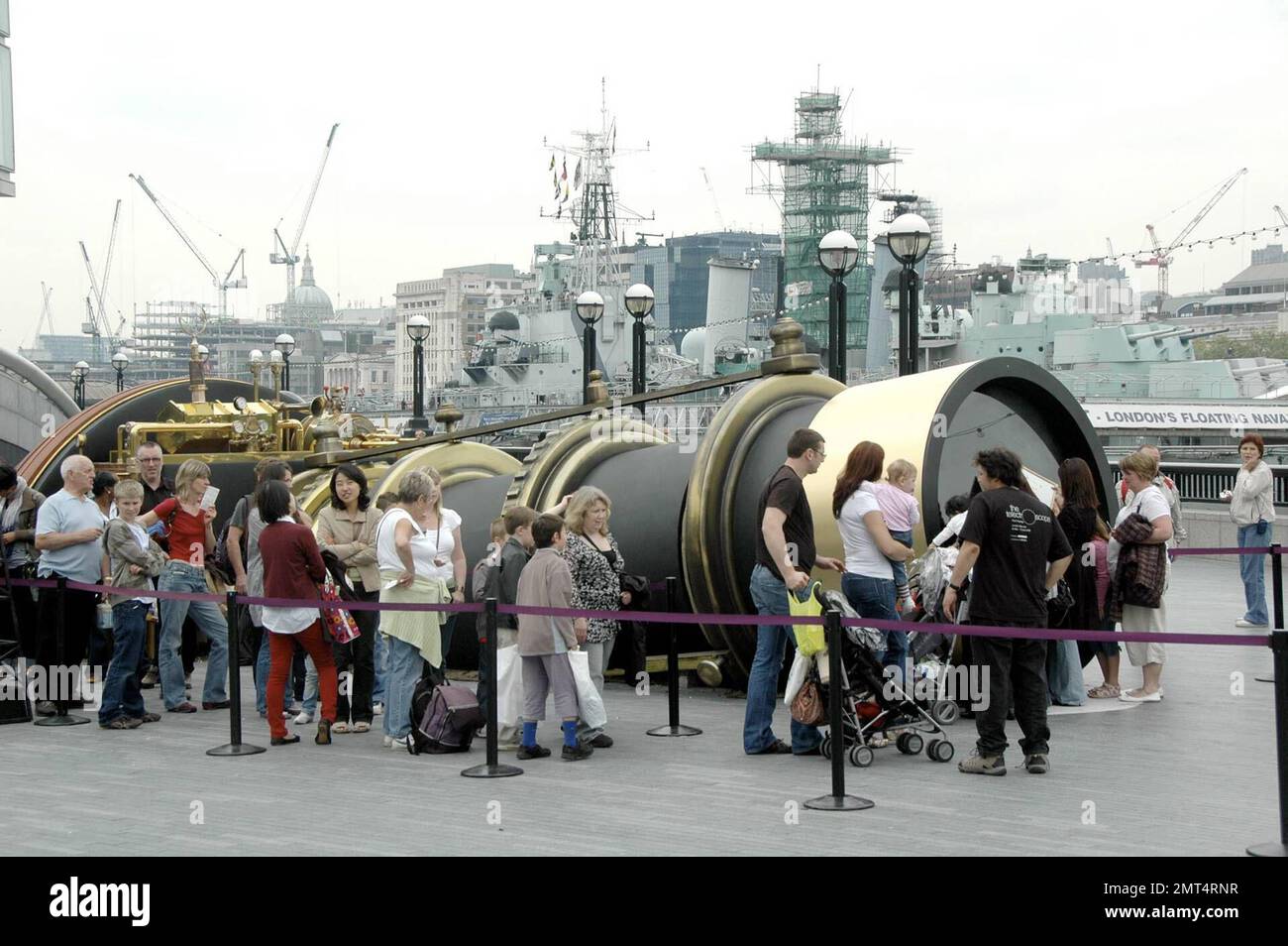 Hello, New York? London calling! A giant "electronic telescope" that ...