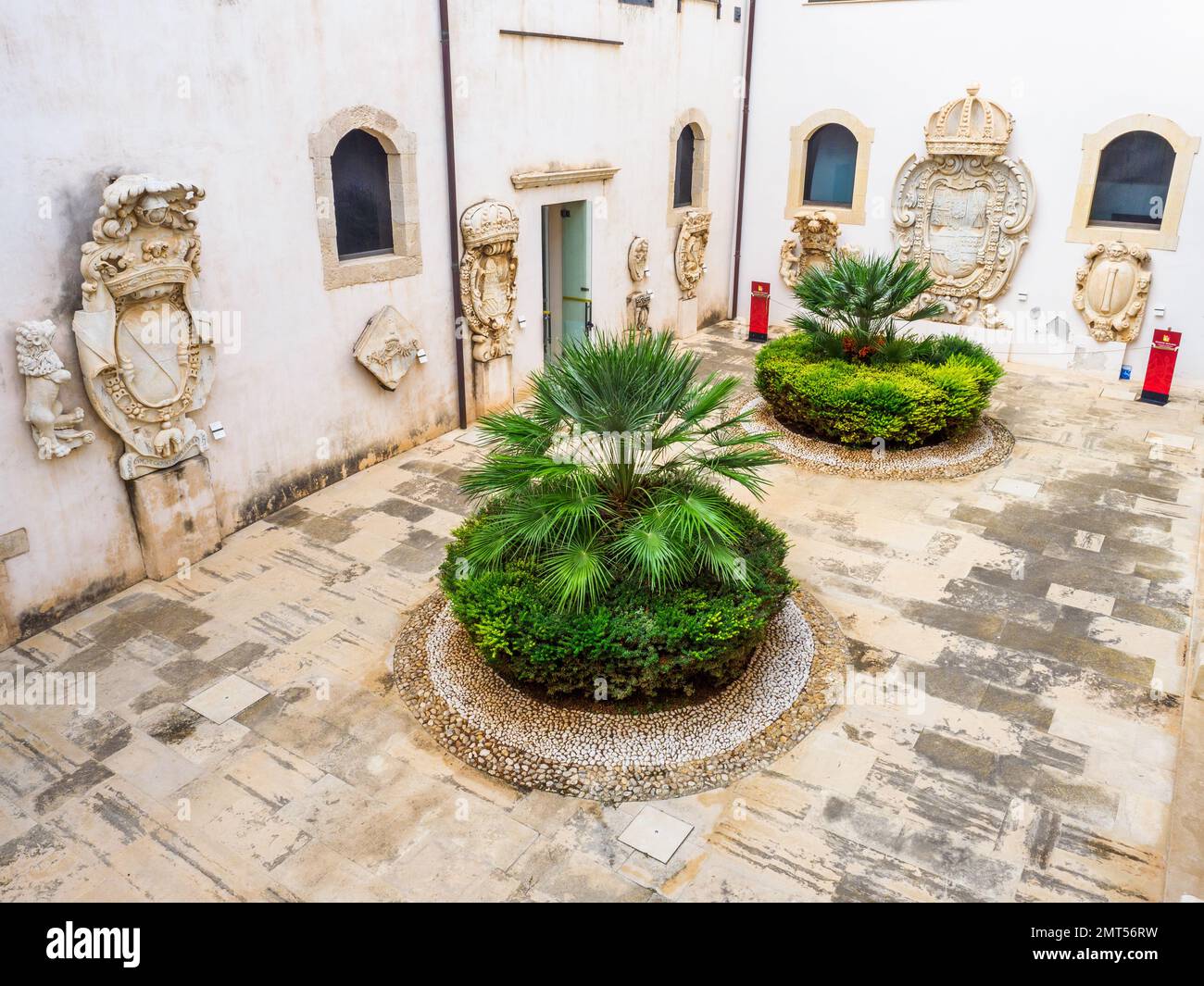 Palazzo bellomo siracusa hi-res stock photography and images - Alamy