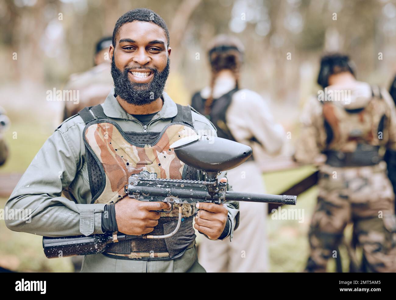 Black man with gun hi-res stock photography and images - Alamy