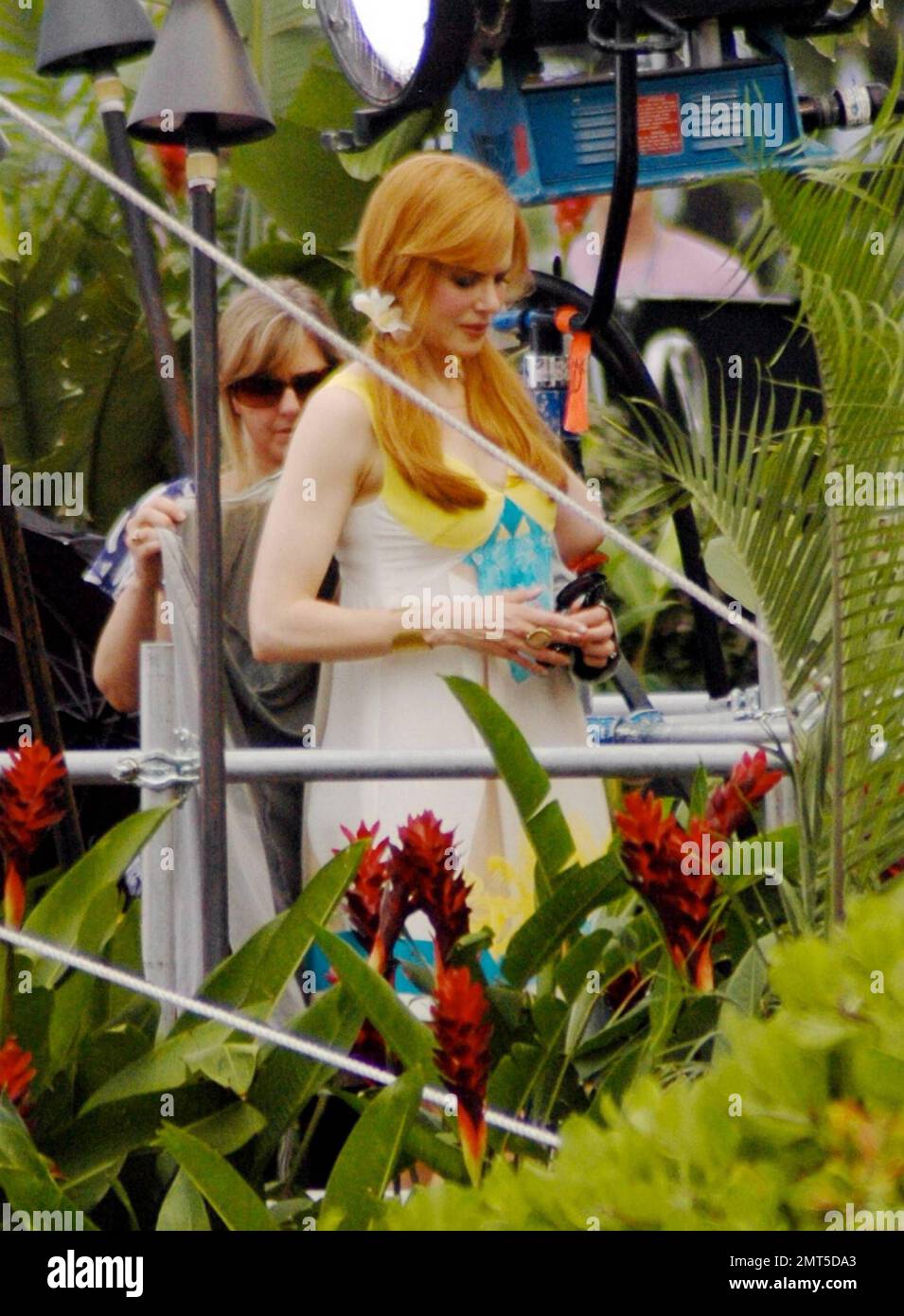 Nicole Kidman films scenes on the set of her new film "Just Go With It ...