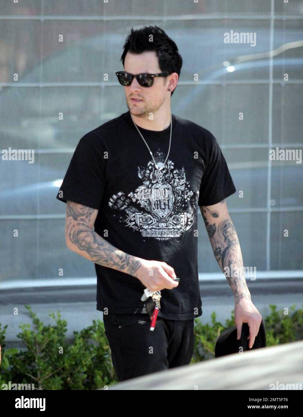 Pregnant Nicole Richie looks like she is blooming during a trip to the ...