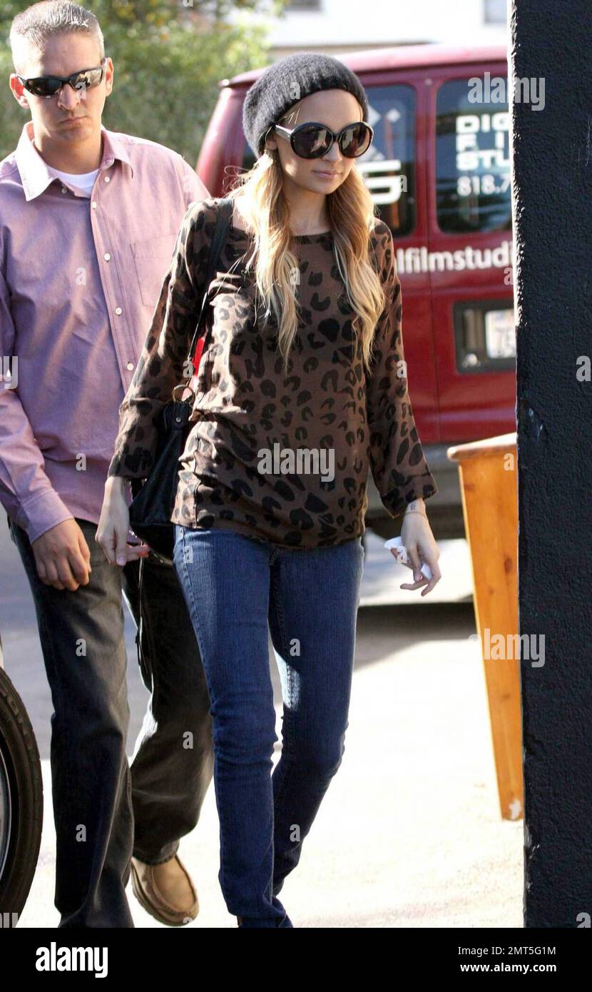 Nicole Richie attends a photo shoot at rocker boyfriend Joel Madden's ...