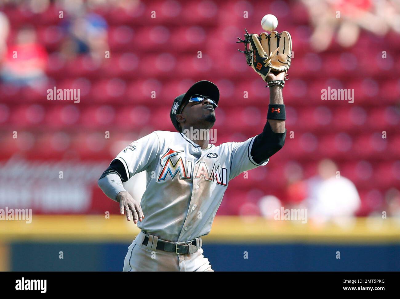 Miami Marlins second baseman Dee Gordon chases down a pop-up by ...
