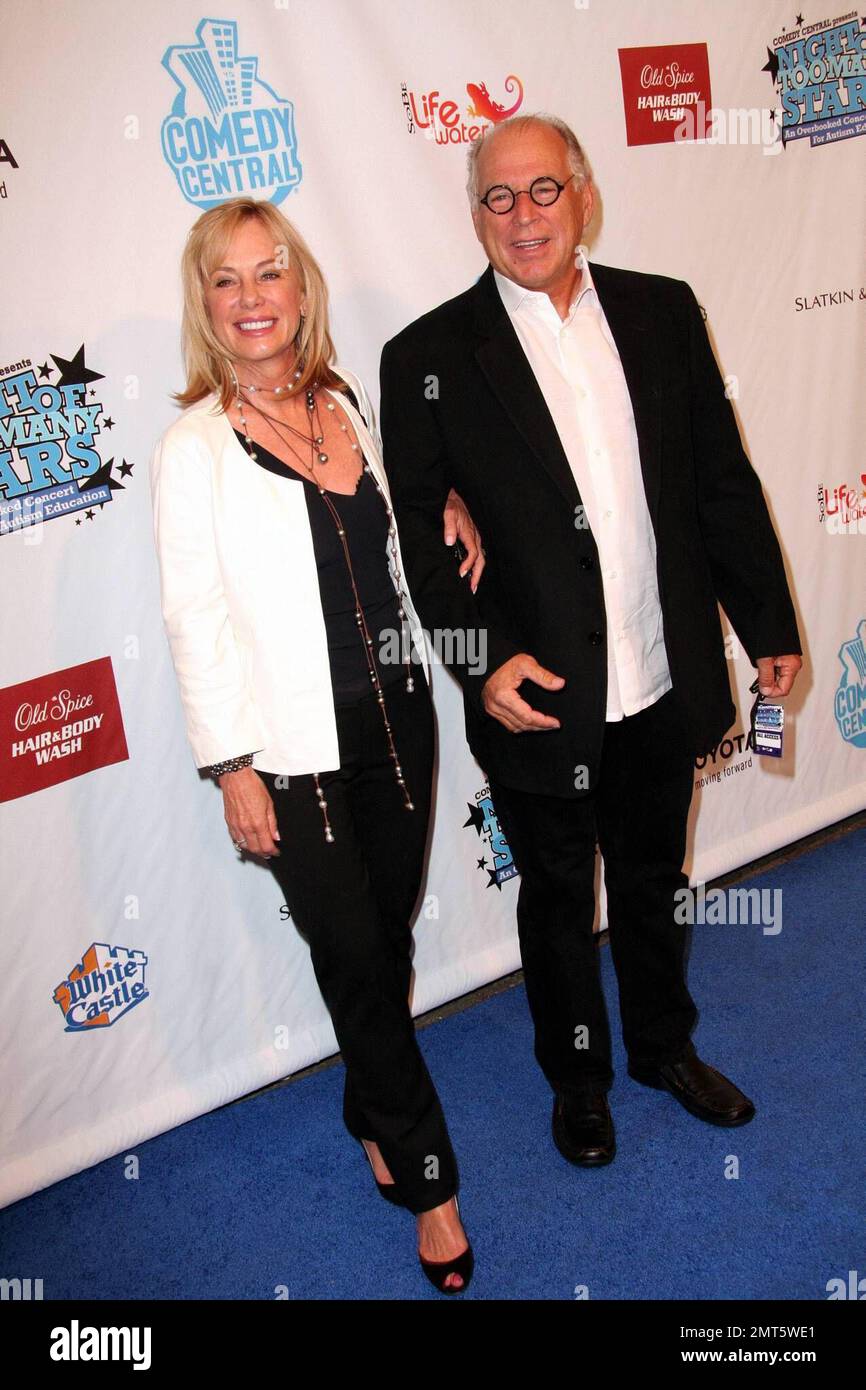 Jimmy Buffett (R) and wife Jane at Comedy Central's Night of Too Many ...