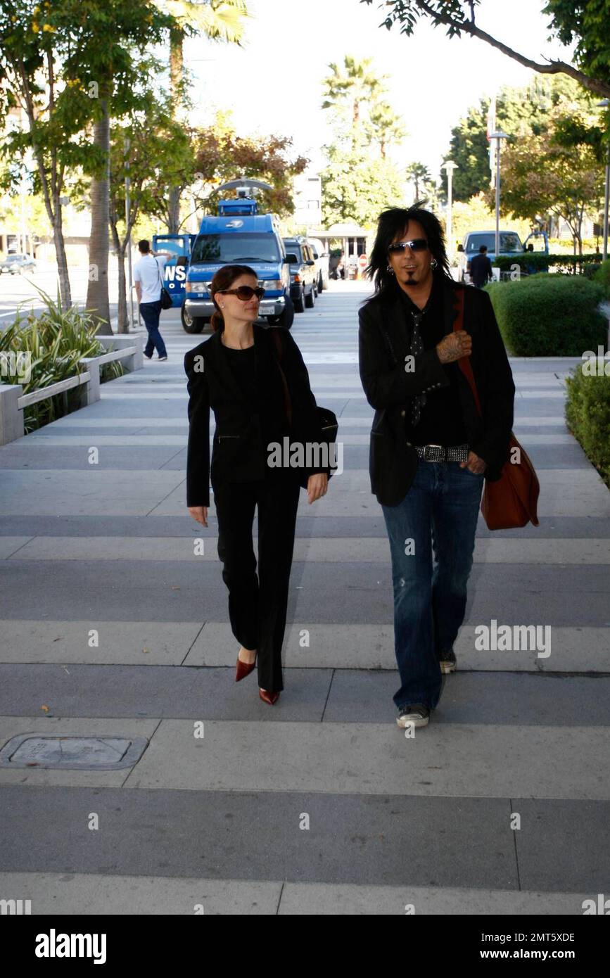 Donna playboy hi-res stock photography and images - Alamy