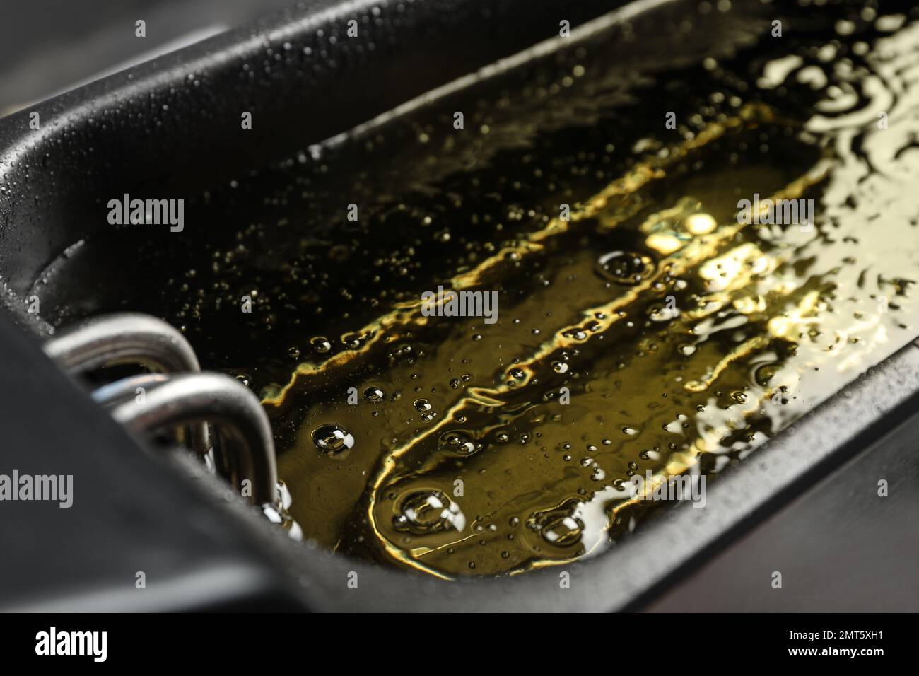 Hot cooking oil hi-res stock photography and images - Alamy