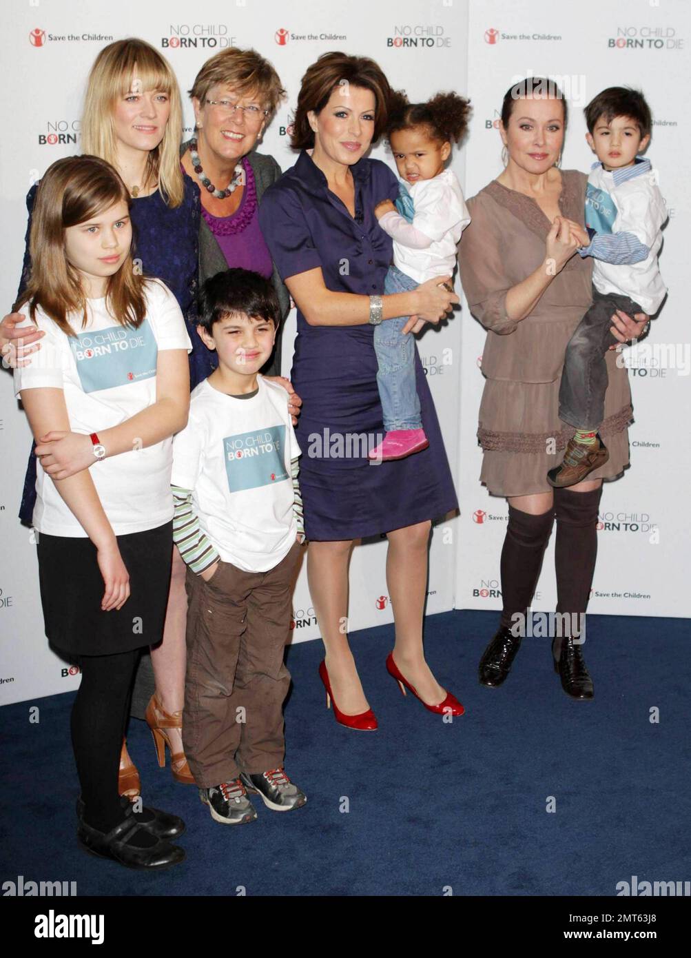 Edith Bowman, Natasha Kaplinsky and Amanda Mealing pose with children ...