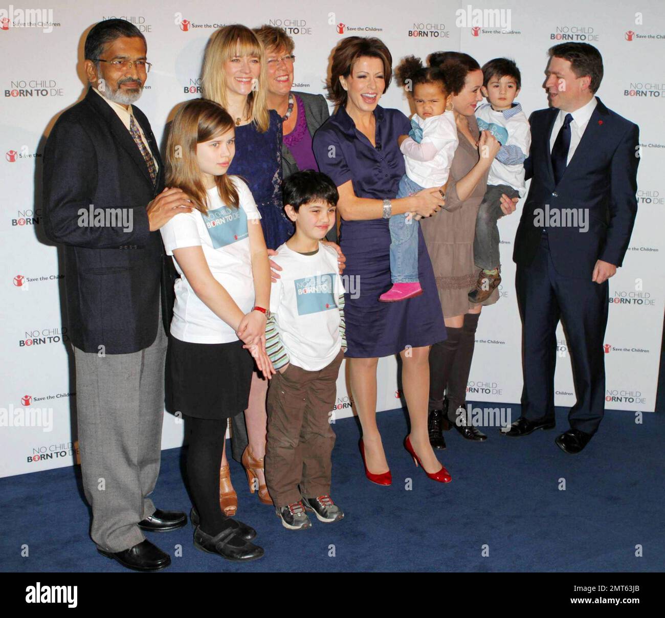 Edith Bowman, Natasha Kaplinsky and Amanda Mealing pose with children ...