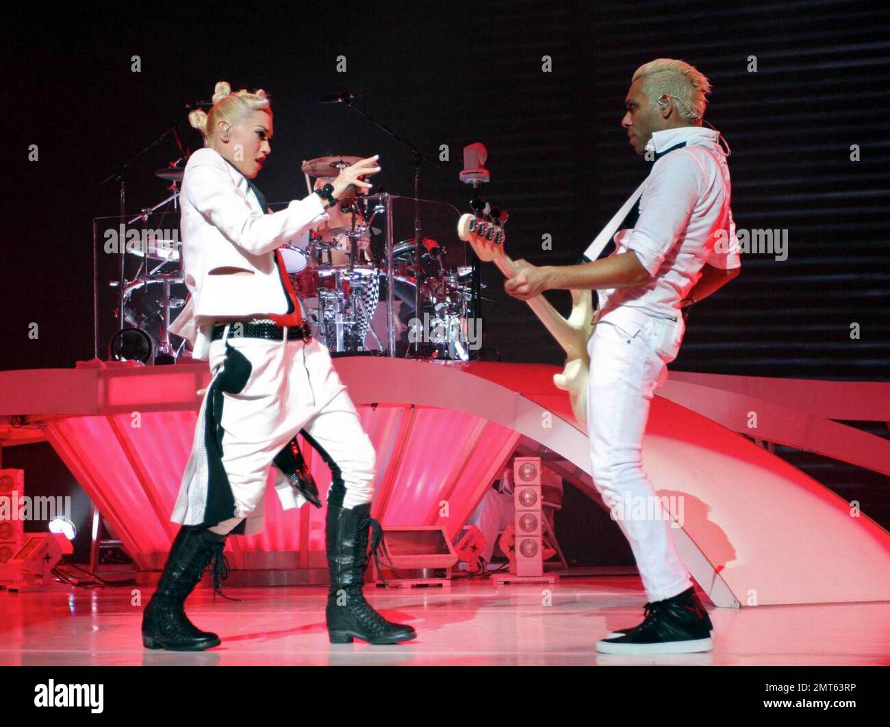 Gwen Stefani and No Doubt perform live at the Gibson Amphitheatre at ...